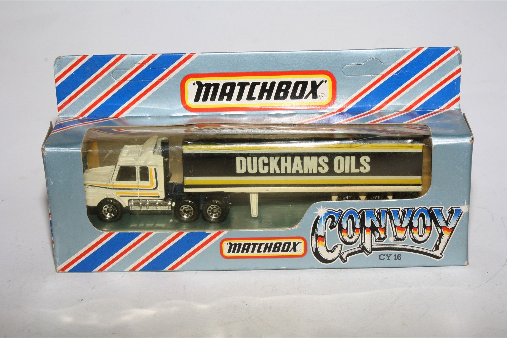 Matchbox CY16 Scania Box Truck, VNM in Original Box | DB Collectables
