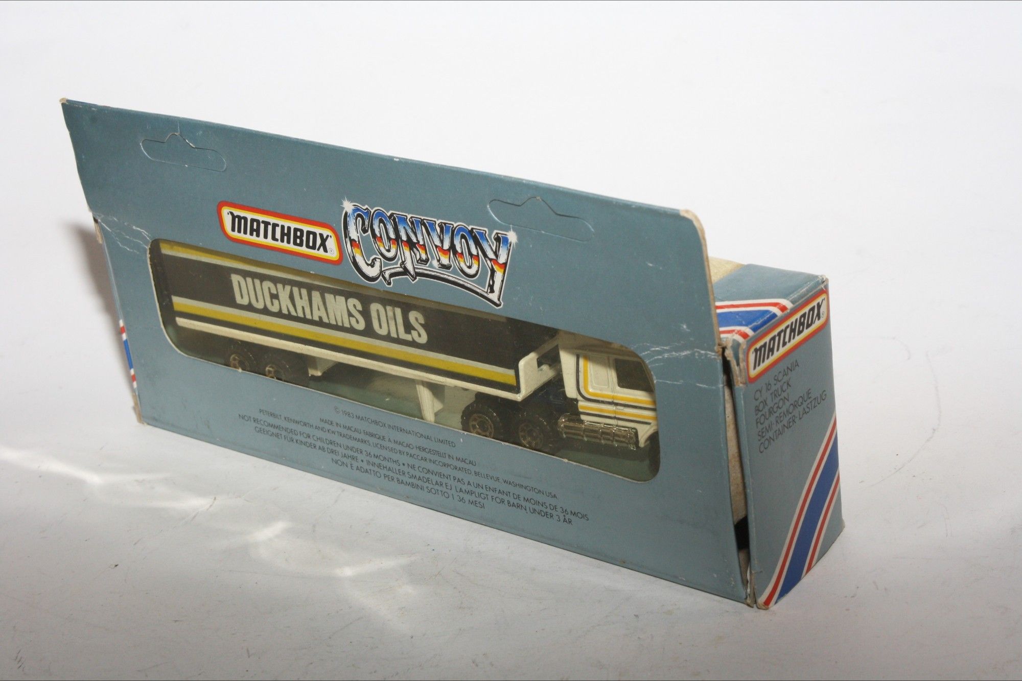 Matchbox CY16 Scania Box Truck, VNM in Original Box | DB Collectables
