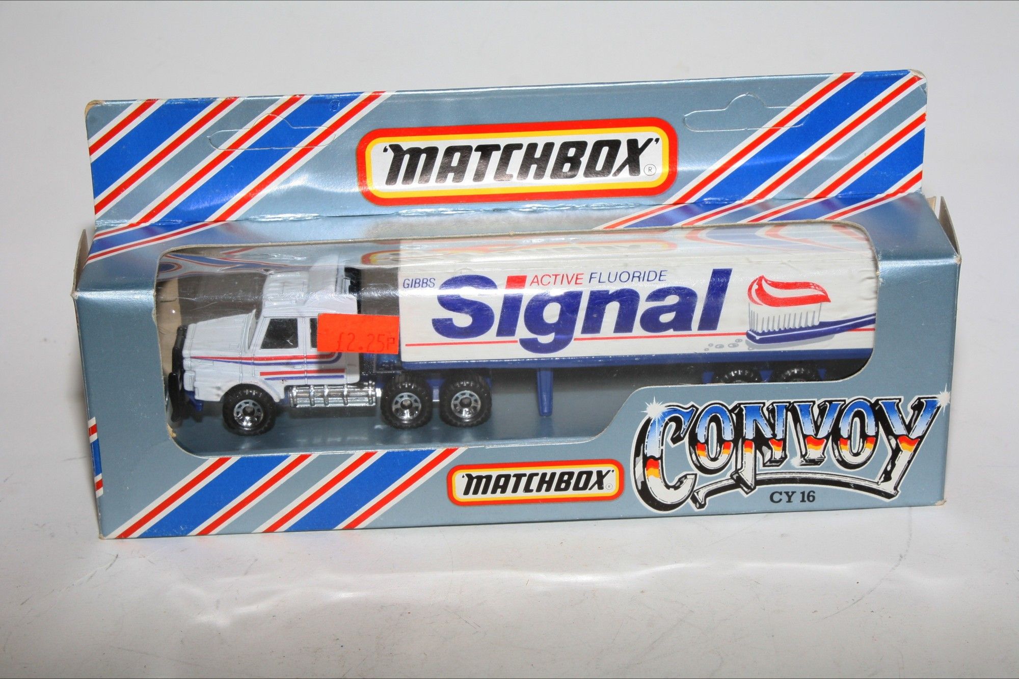 Matchbox CY16 Scania Box Truck, Mint in Original Box | DB Collectables