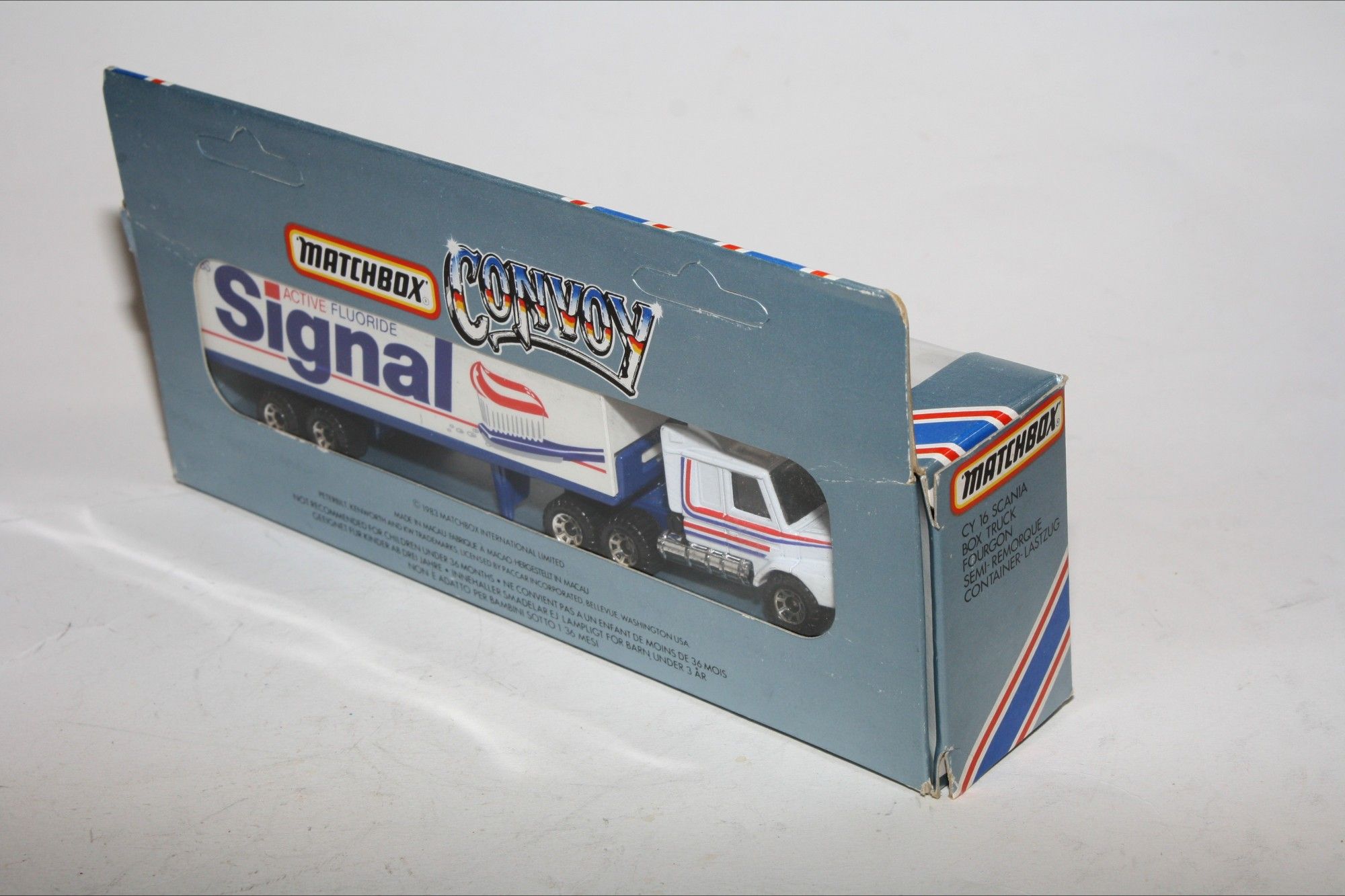 Matchbox CY16 Scania Box Truck, Mint in Original Box | DB Collectables