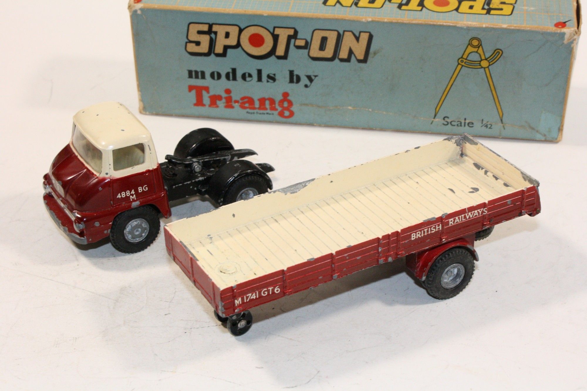 Spot-On Thames Trader with Box Trailer 111/A1, VGC in Original Box | DB ...