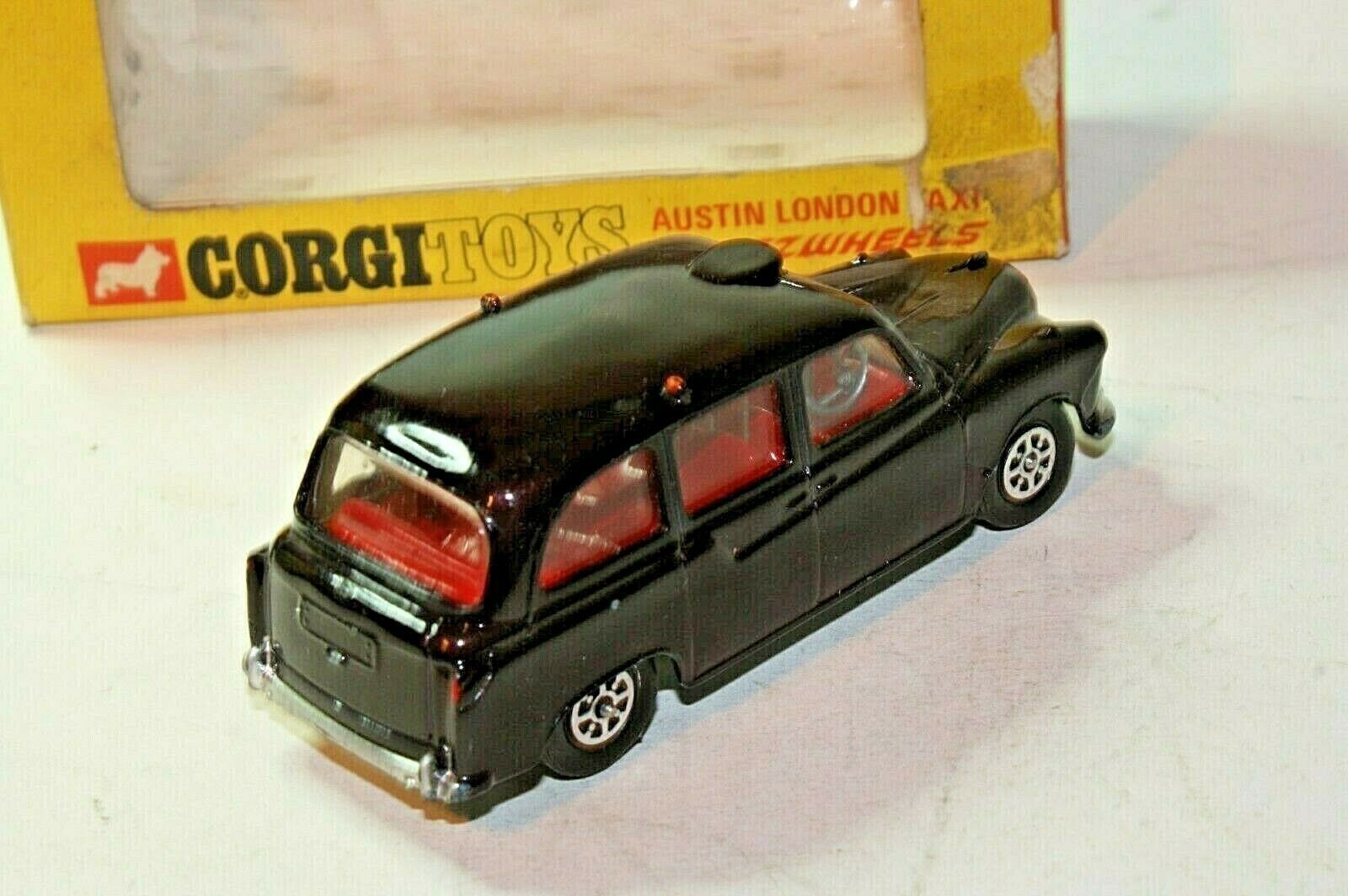 Corgi 418 Austin London Taxi, Mint Condition in Original Box | DB ...