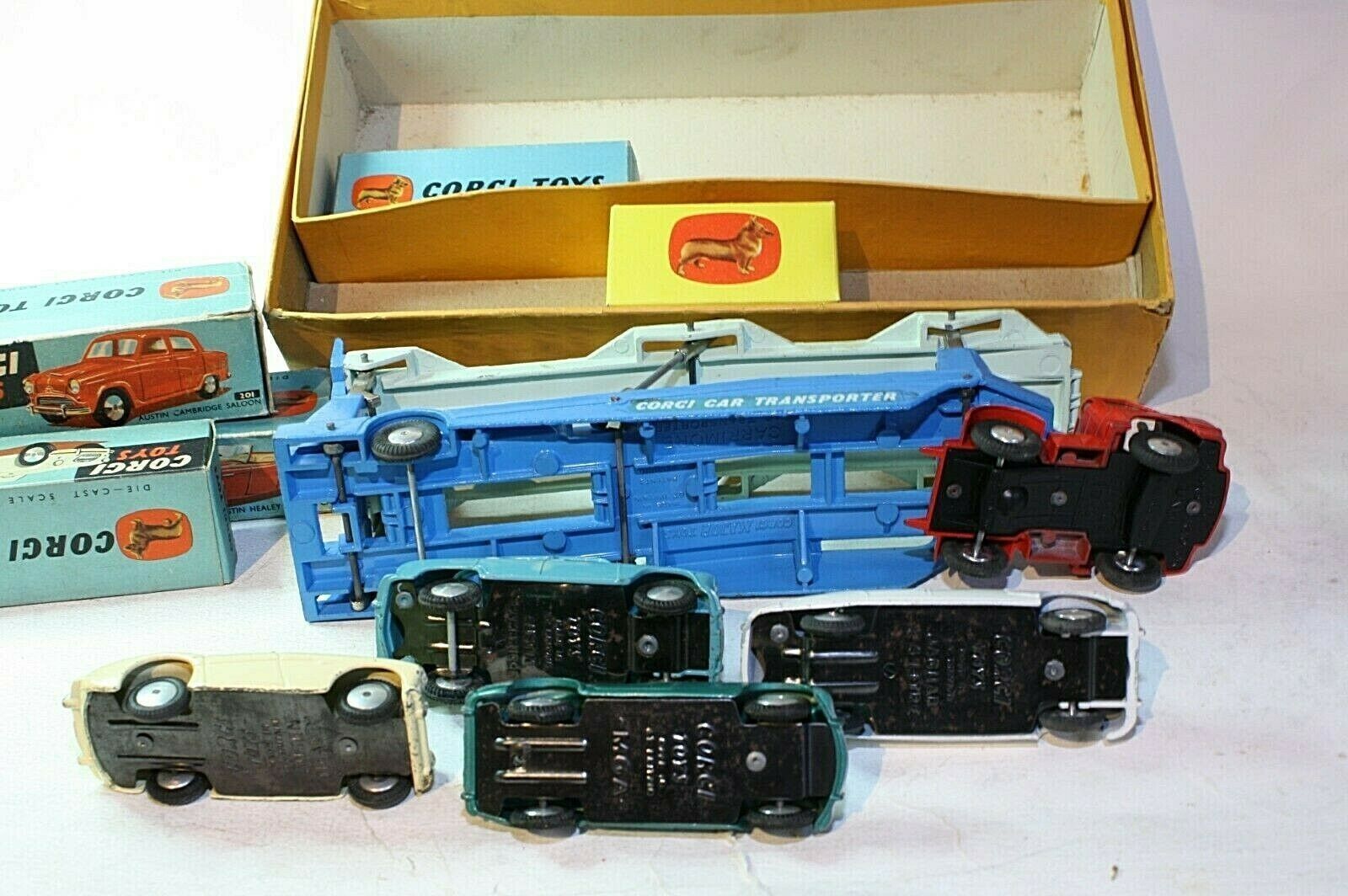 Corgi Major Gift Set 1, Carrimore Transporter & 4 Cars, VGC, All ...