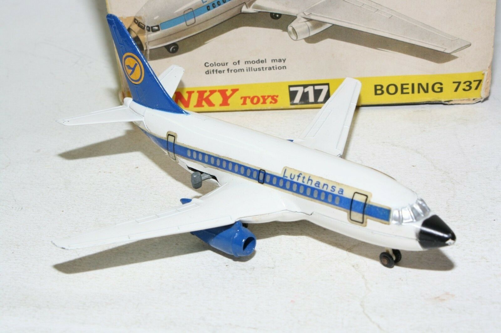 Dinky 717 Boeing 737, VNM Condition in Original box | DB Collectables