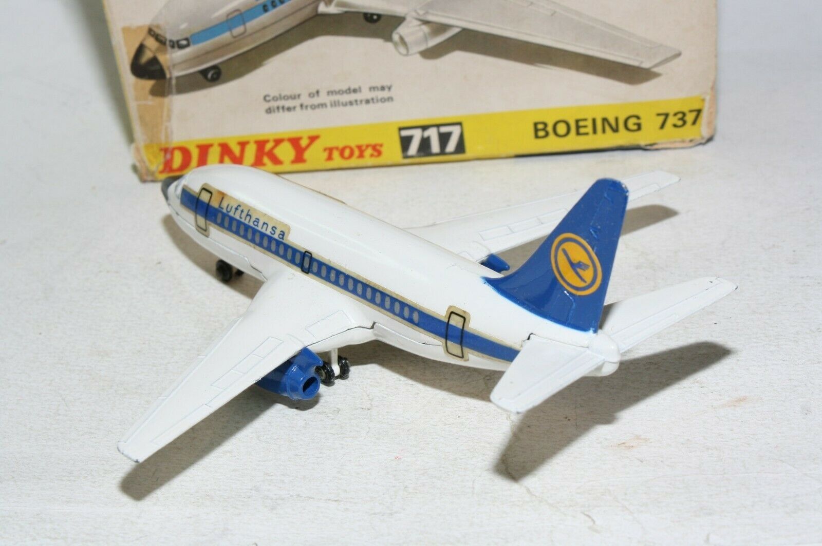 Dinky 717 Boeing 737, VNM Condition in Original box | DB Collectables