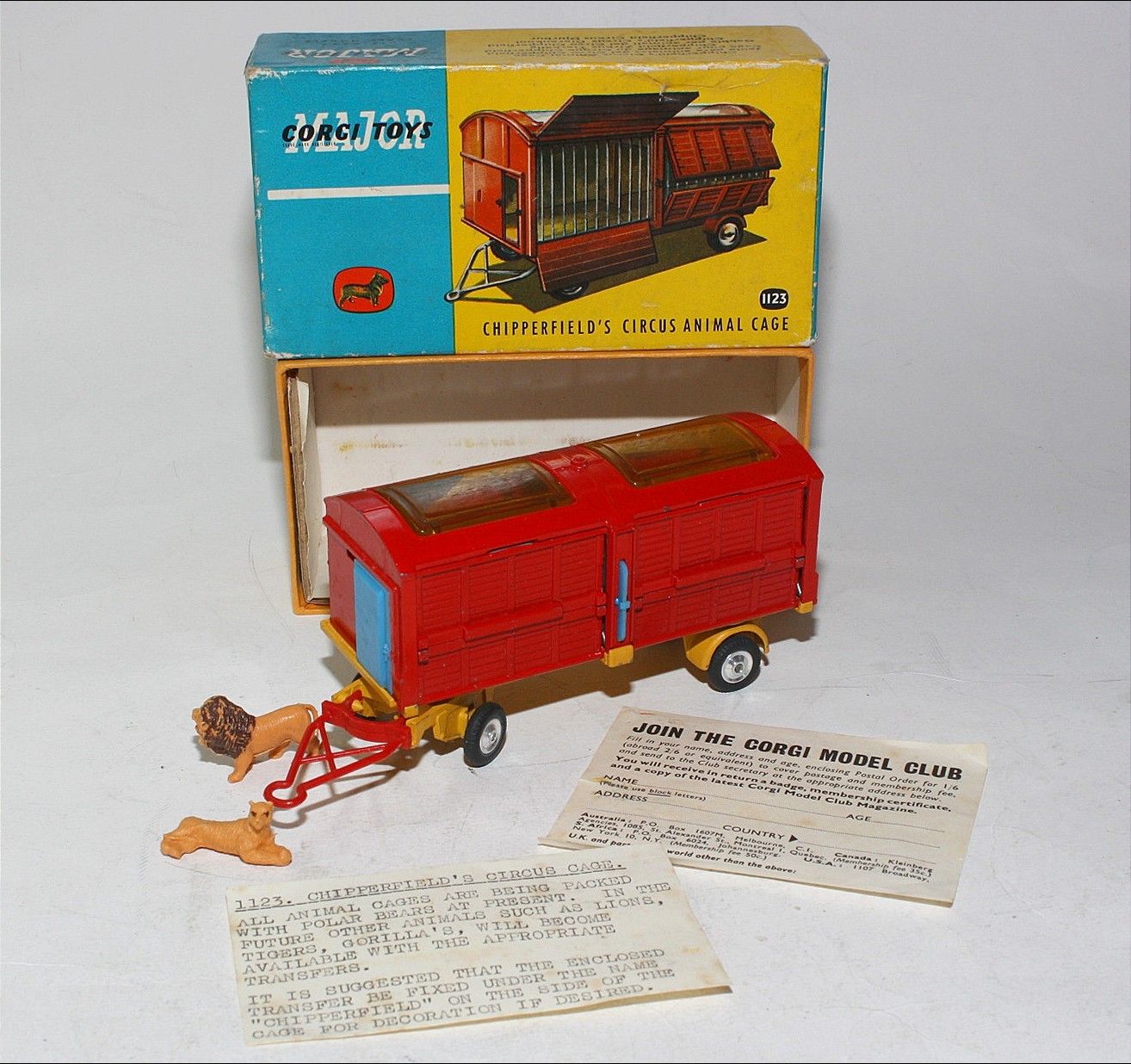 Corgi 1123 Chipperfields Animal Cage Superb in Good Original Box | DB ...