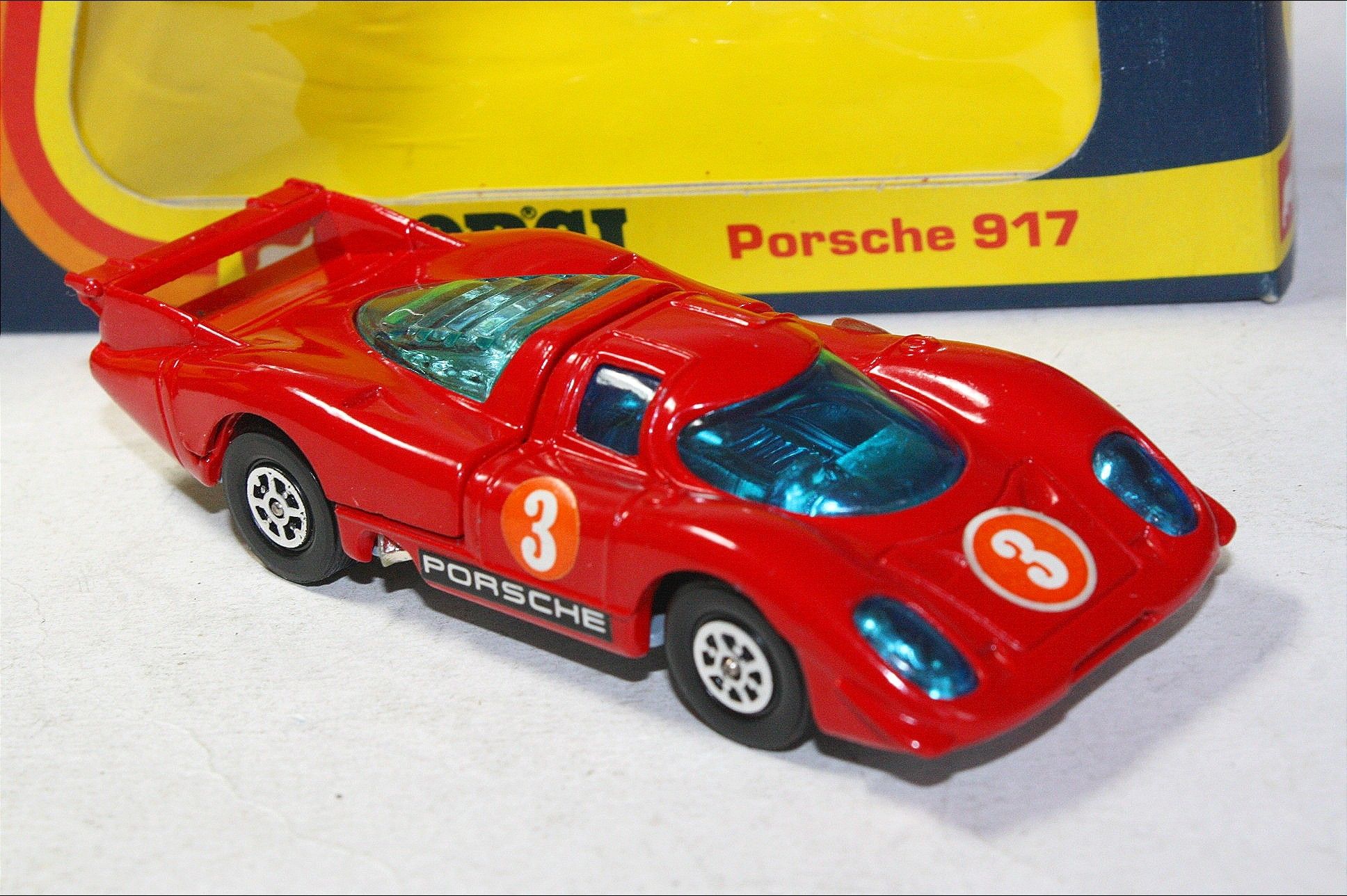 Corgi 385 Porsche 917, Mint in Original Box | DB Collectables