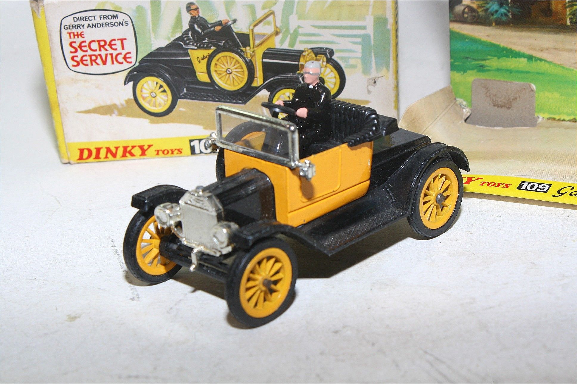 Dinky 109 Gabriel Model T Ford, VNM in Original Box | DB Collectables