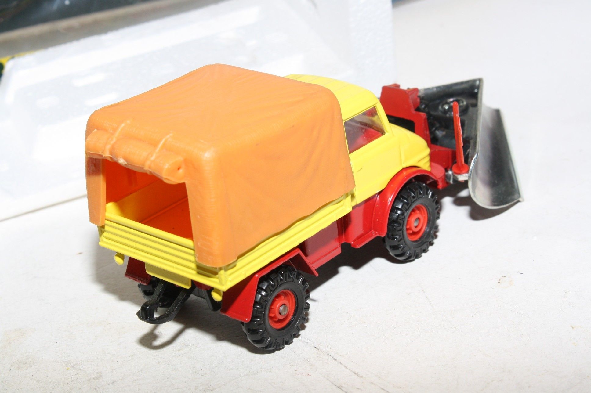 Corgi 1150 Mercedes Unimog 406 with Snow Plough, Mint in Original Box ...