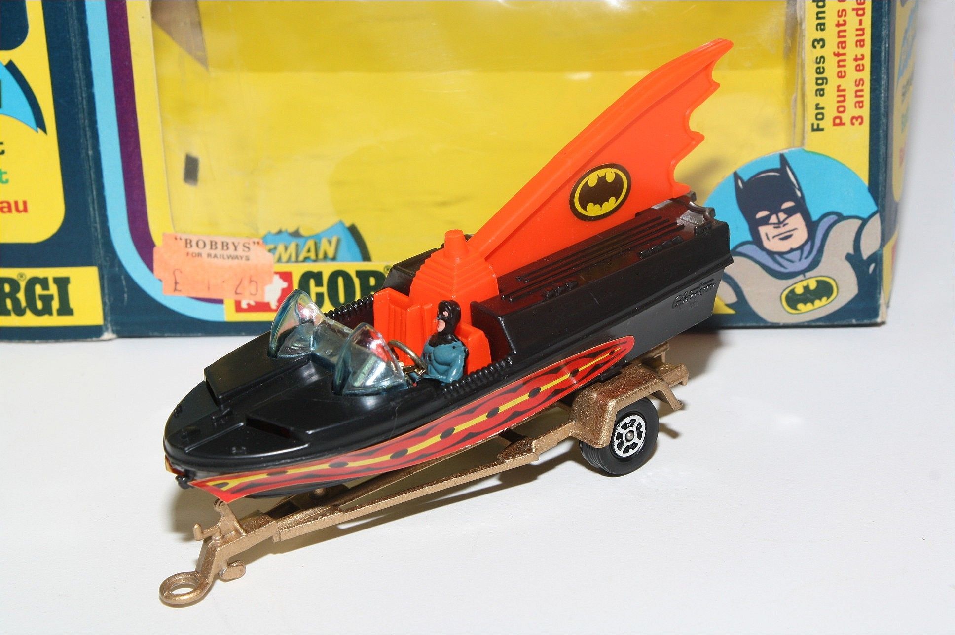 Corgi 107 Batboat, VNM in Original Box | DB Collectables