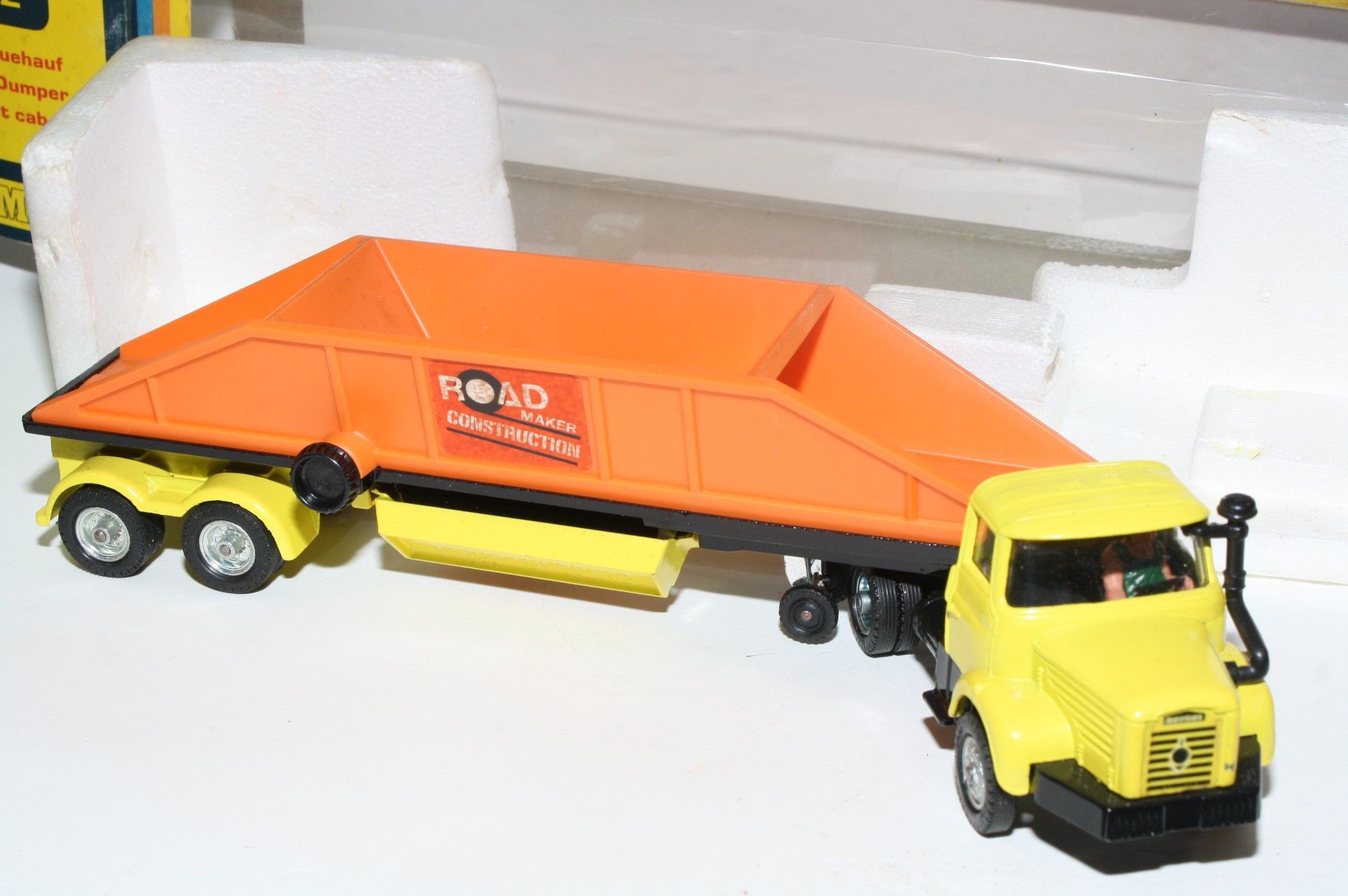 Corgi 1102 Fruehauf Dumper, VNM in Original Box | DB Collectables