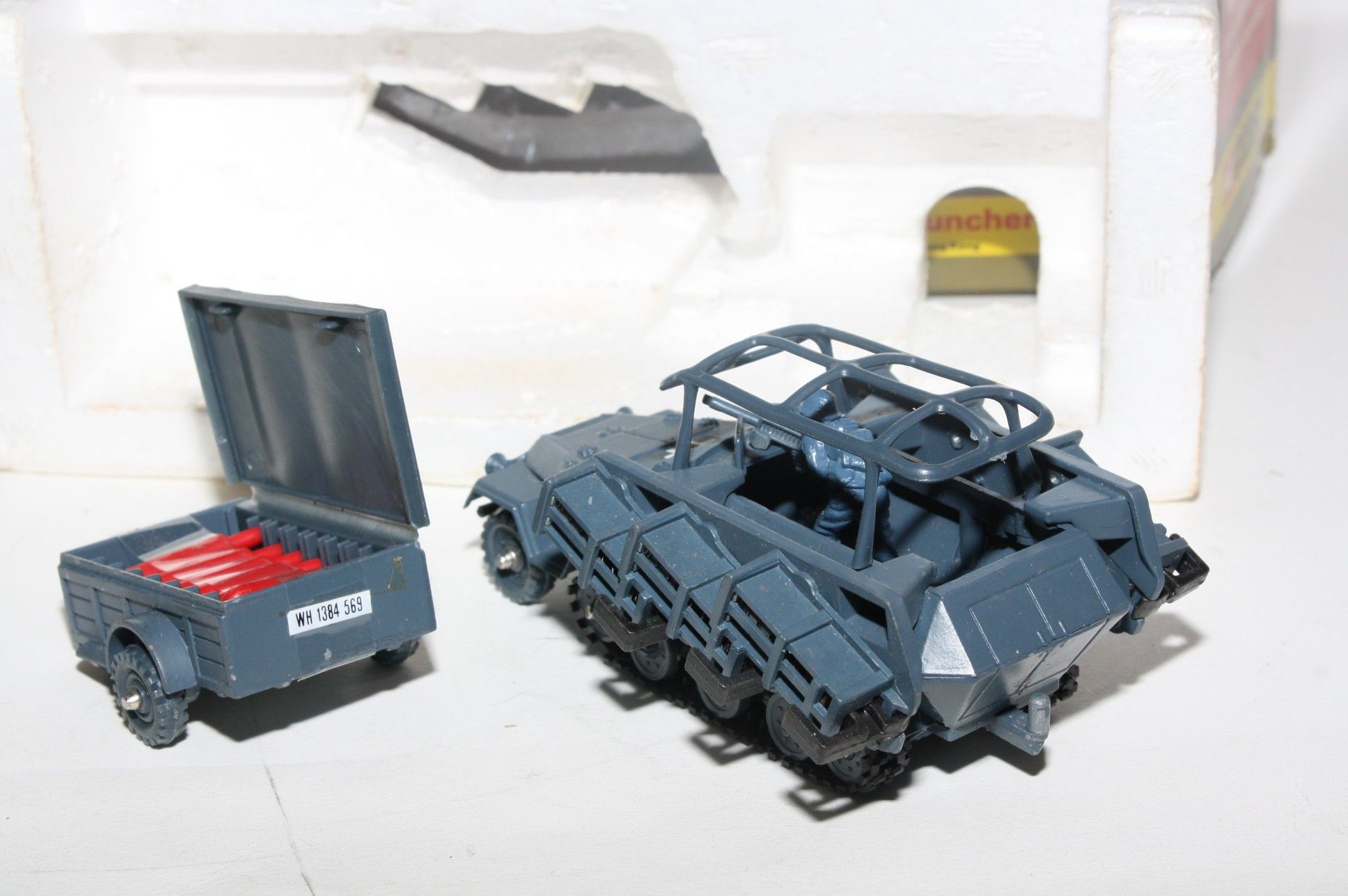 Corgi 907 Sdkfz Rocket Launcher, VGC in Original Box | DB Collectables