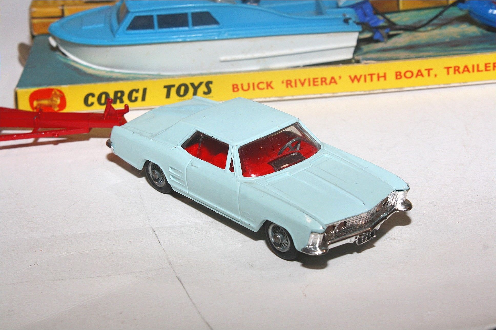 Corgi 31 Buick Riviera Set, VNM in Complete Good Original Box | DB ...