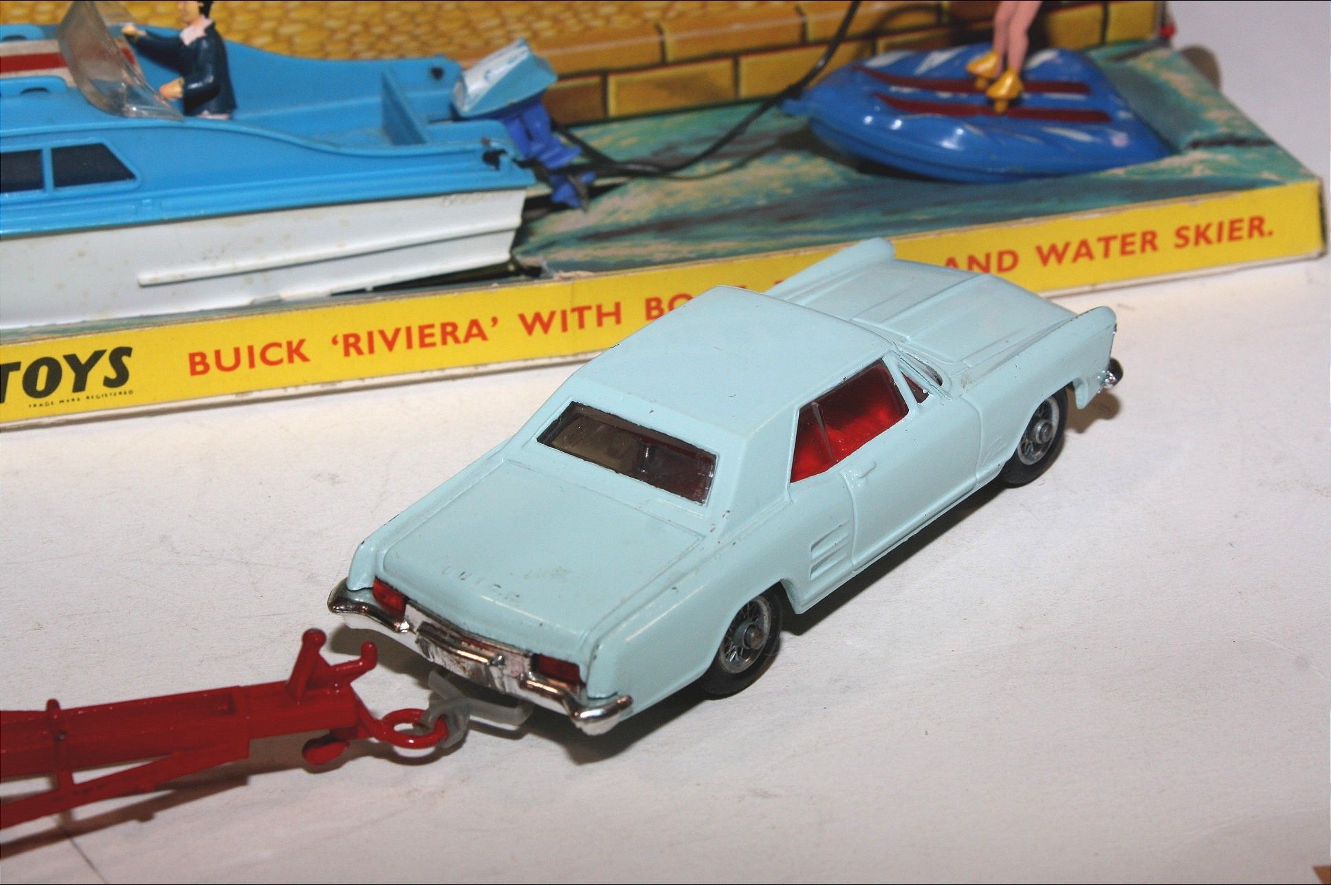 Corgi 31 Buick Riviera Set, VNM in Complete Good Original Box | DB ...