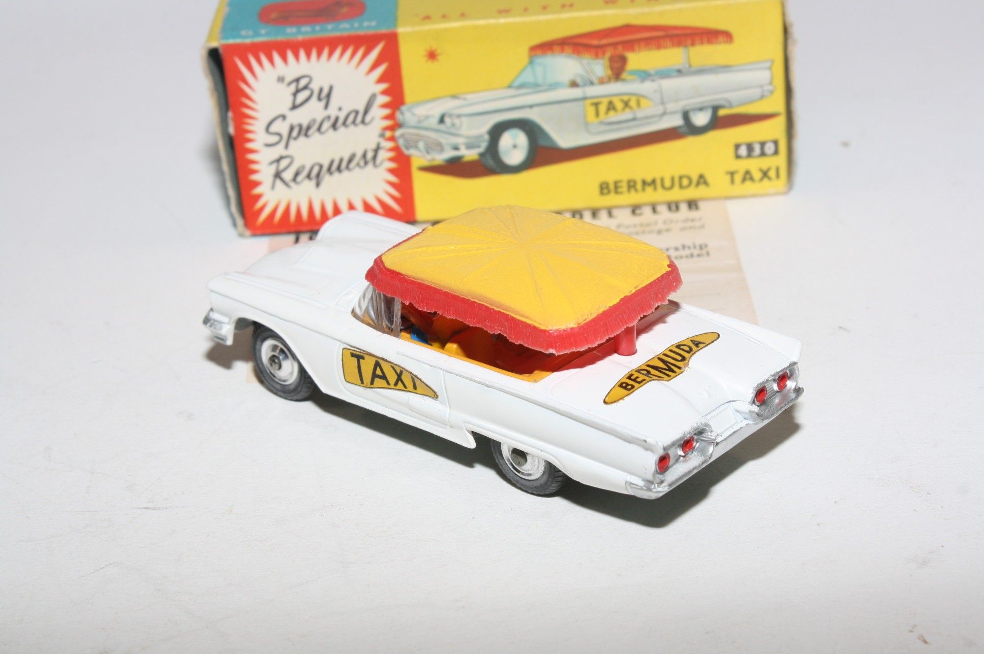 Corgi 430 Bermuda Taxi, VNM in Good Original Box | DB Collectables