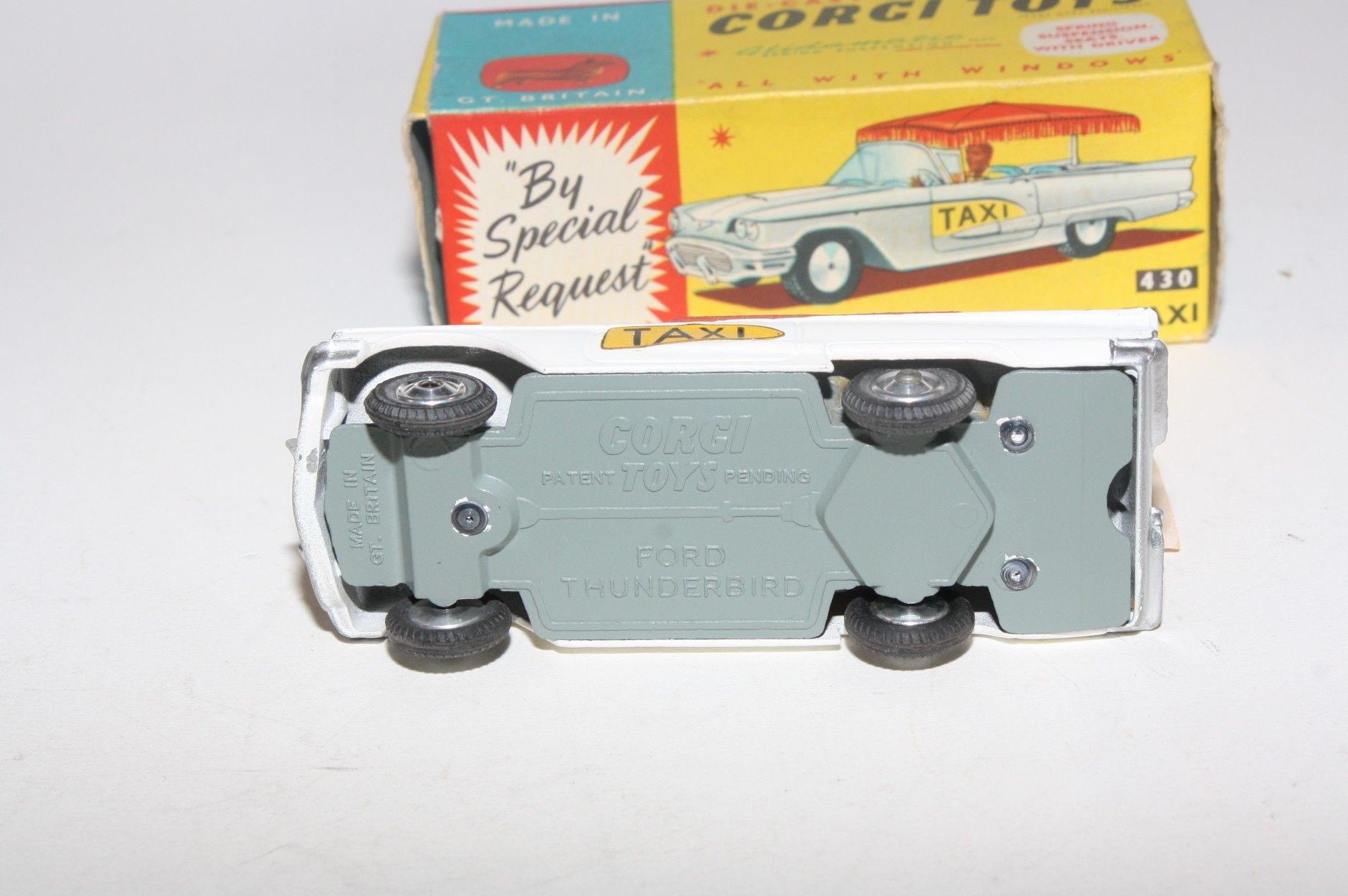 Corgi 430 Bermuda Taxi, VNM in Good Original Box | DB Collectables
