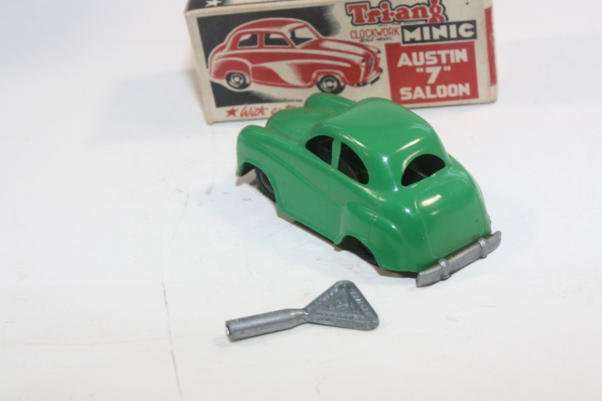 Triang Minic Clockwork Austin 7 Saloon, Boxed | DB Collectables