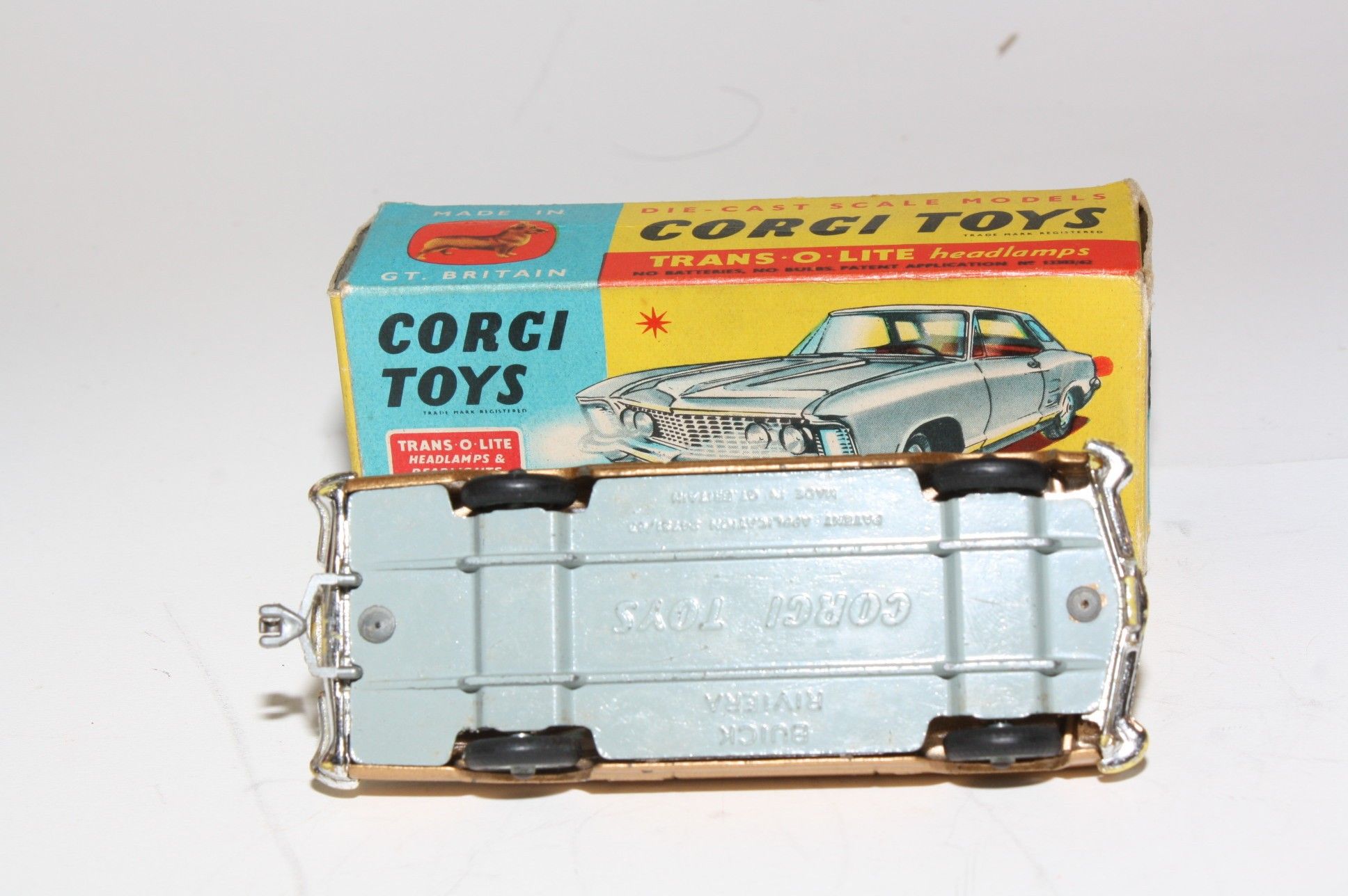 Corgi 245 Buick Riviera, Excellent in Original Box | DB Collectables