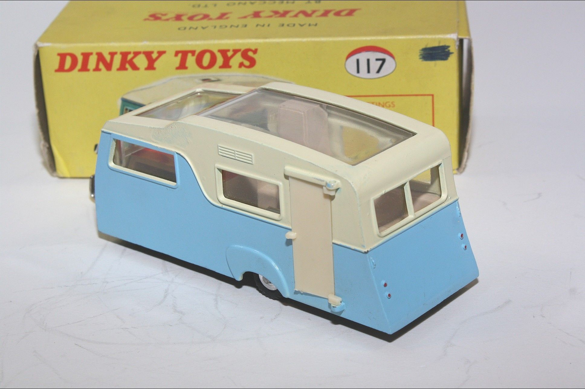 Dinky 117 4 Berth Caravan, VNM in Good Original Box | DB Collectables