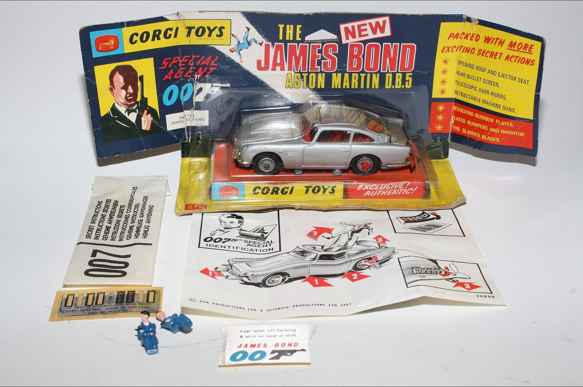 Corgi 270 James Bond Aston Martin DB5, VNM, Complete in Original Pack ...