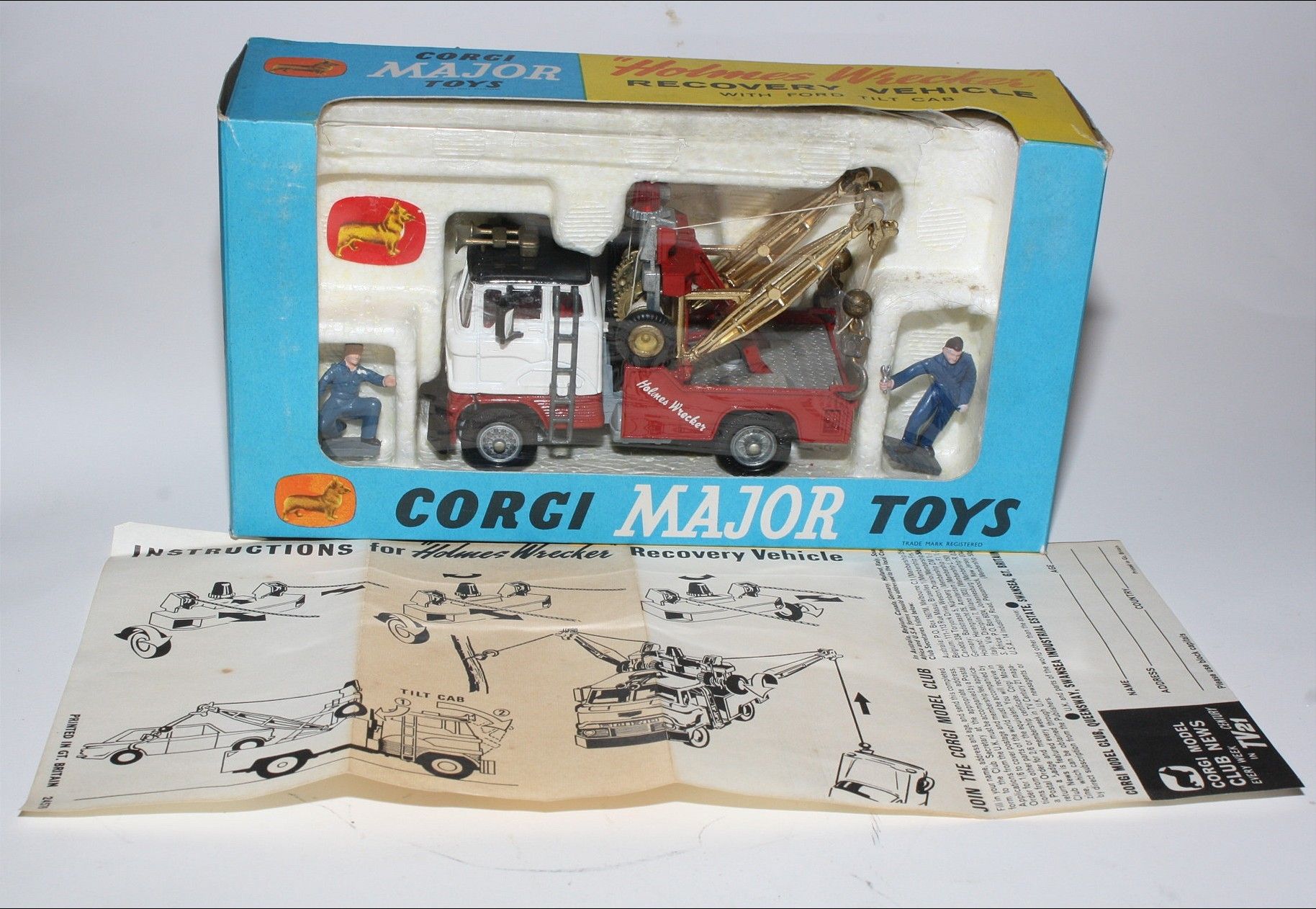 Corgi 1142 Holmes Wrecker, Mint in Good Original Box | DB Collectables