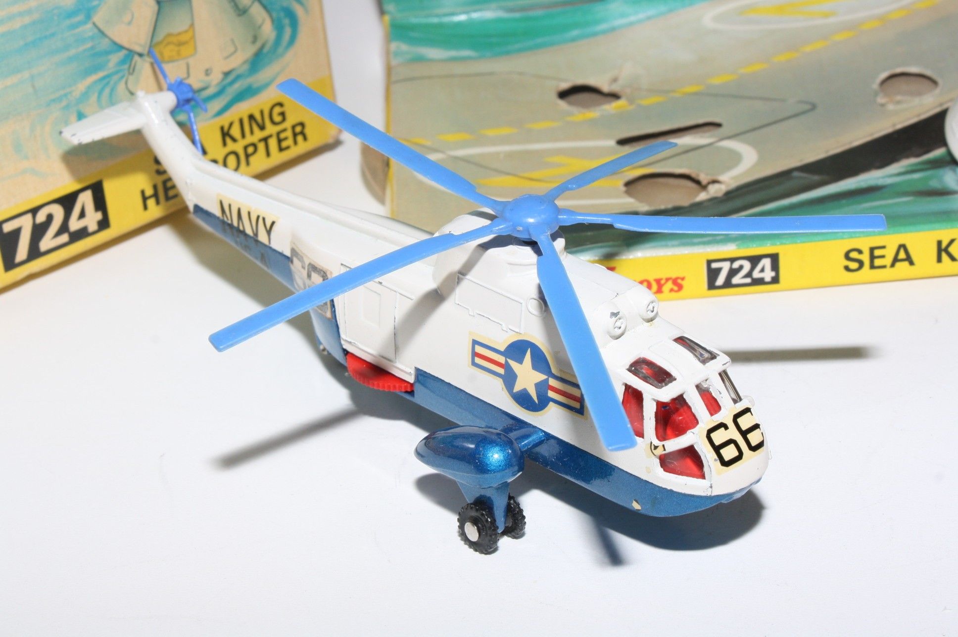 Dinky 724 Sea King Helicopter, Good Condition in Original Box | DB ...