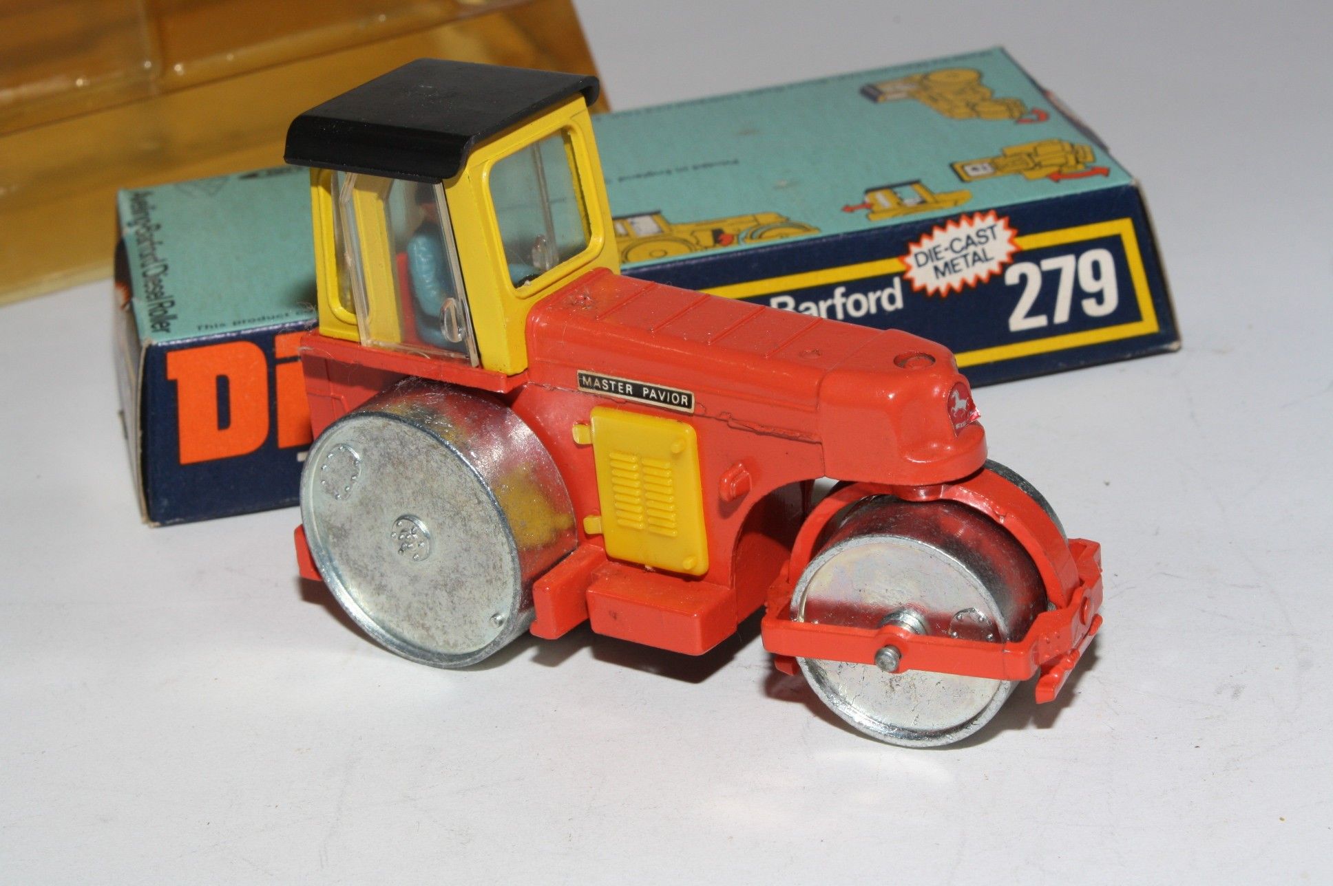 Dinky 279 Aveling Barford Diesel Roller, VNM in Original Bubble Box ...