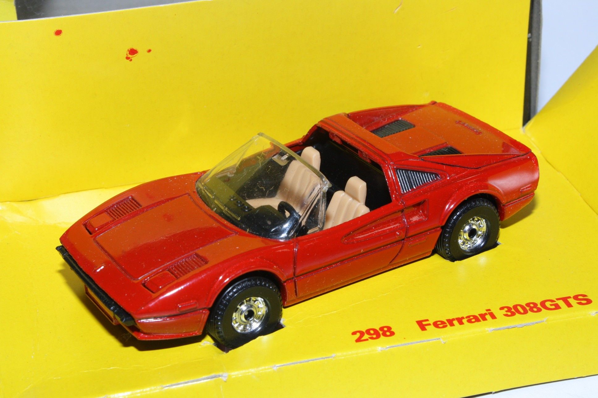 Corgi 298 Magnum Ferrari, Mint in Original Box | DB Collectables