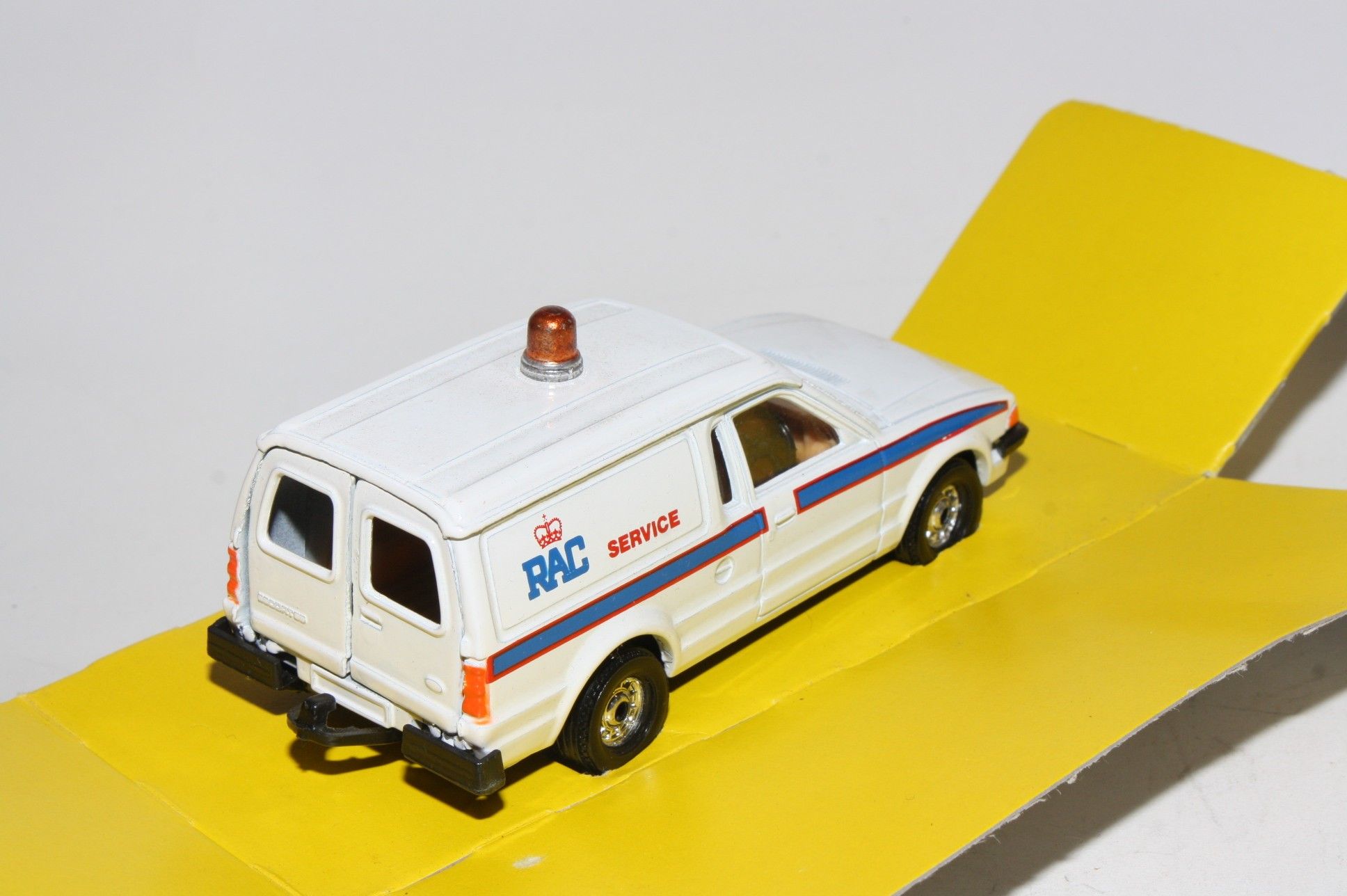 Corgi Escort 503 MK3 RAC Livery, VNM in Original Box | DB Collectables