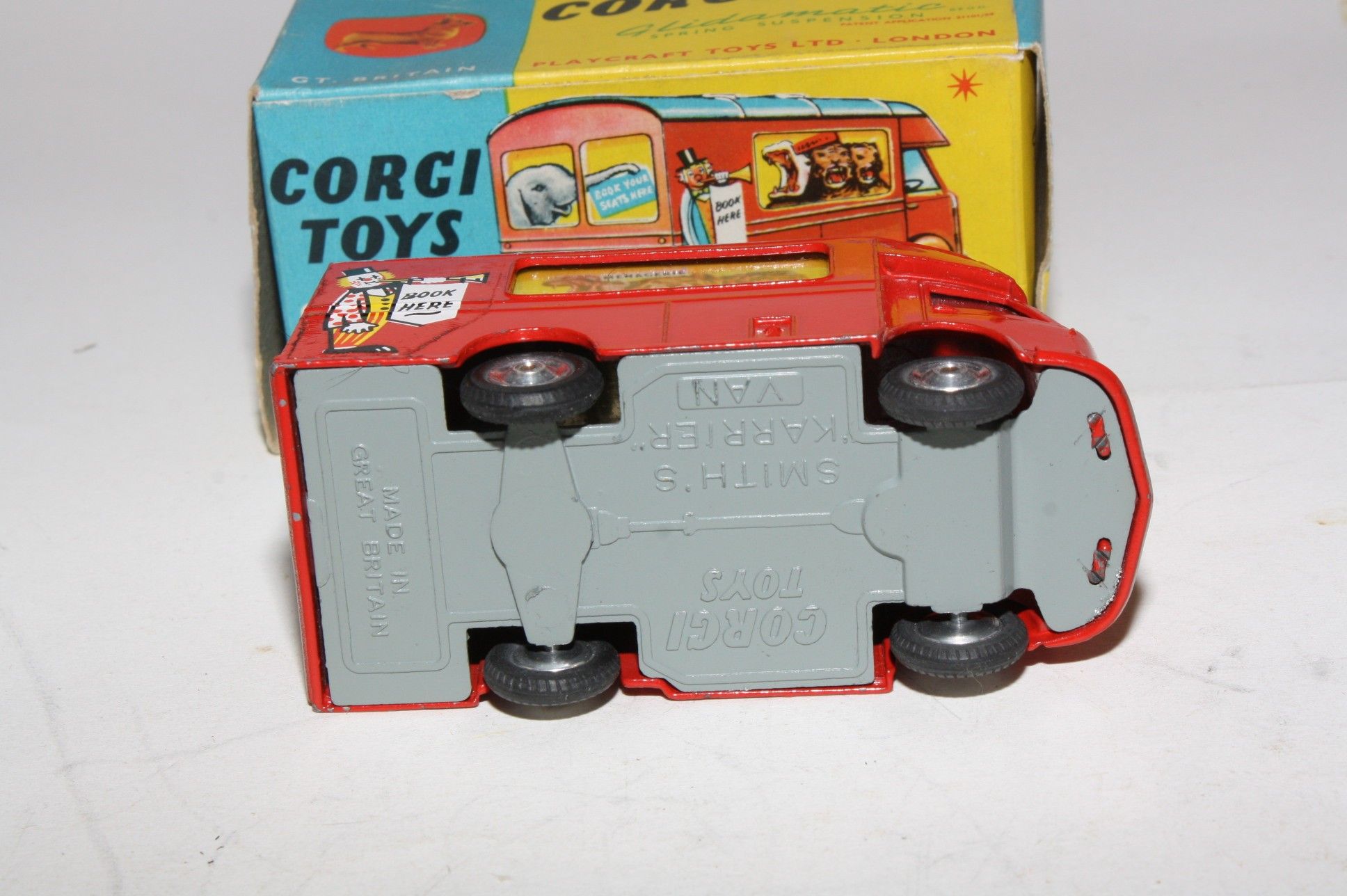 Corgi 426 Chipperfields Booking Office, VNM in Good Original Box | DB ...