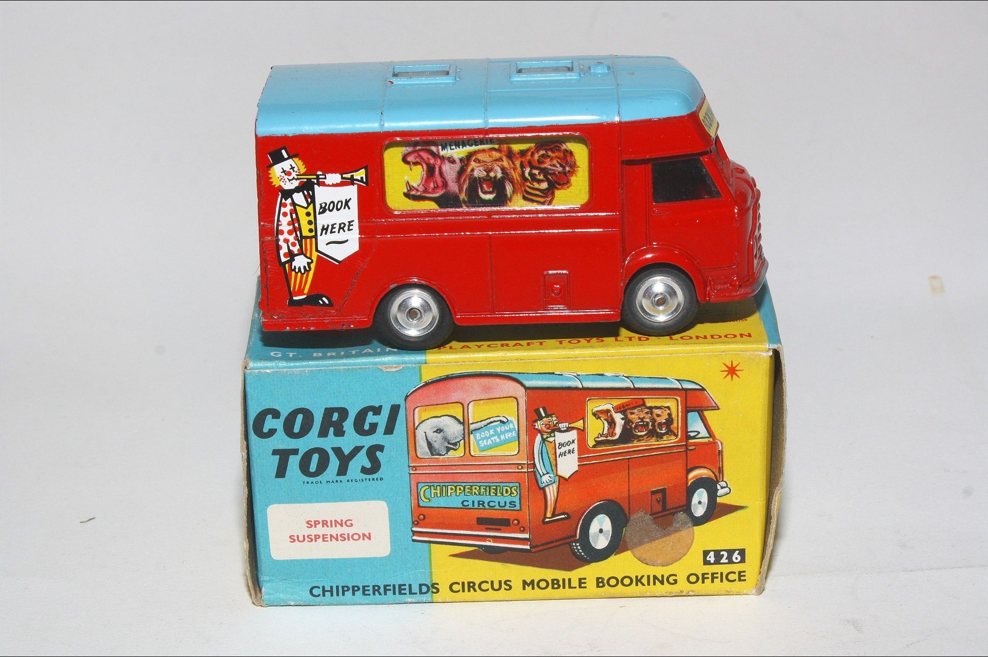 Corgi 426 Chipperfields Booking Office, VNM in Good Original Box | DB ...