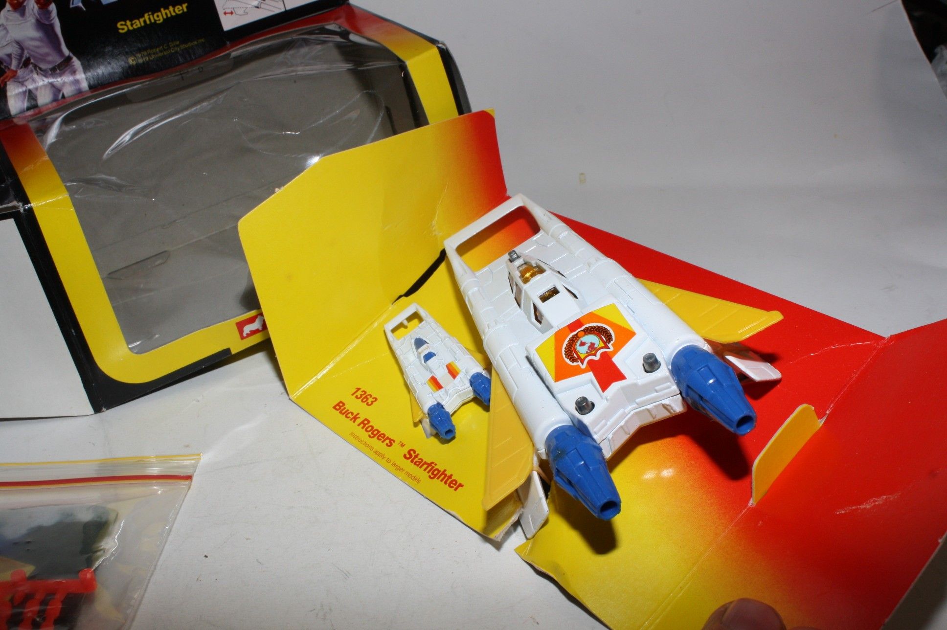 Corgi 1363 Buck Rogers Fighter Little & Large, Mint in Original ox | DB ...
