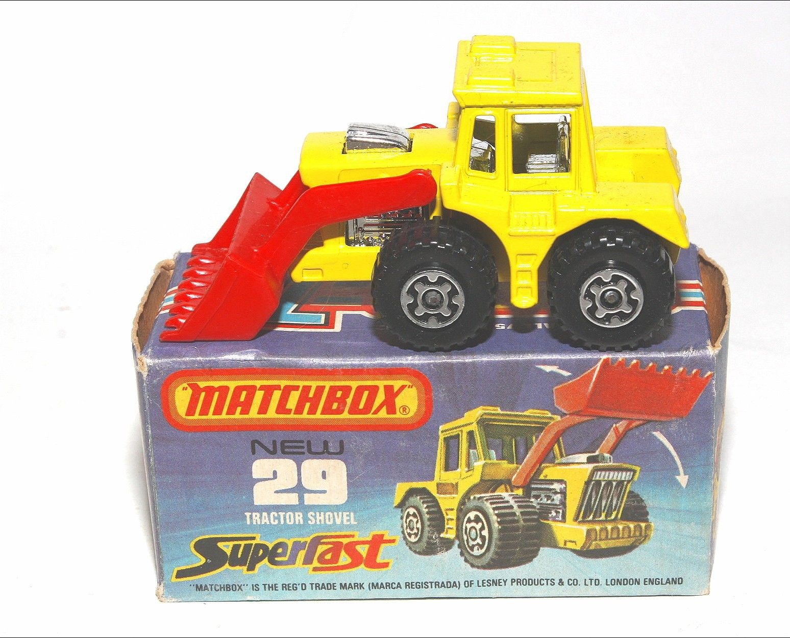 Matchbox 29e Tractor Shovel, Mint in Original Box | DB Collectables