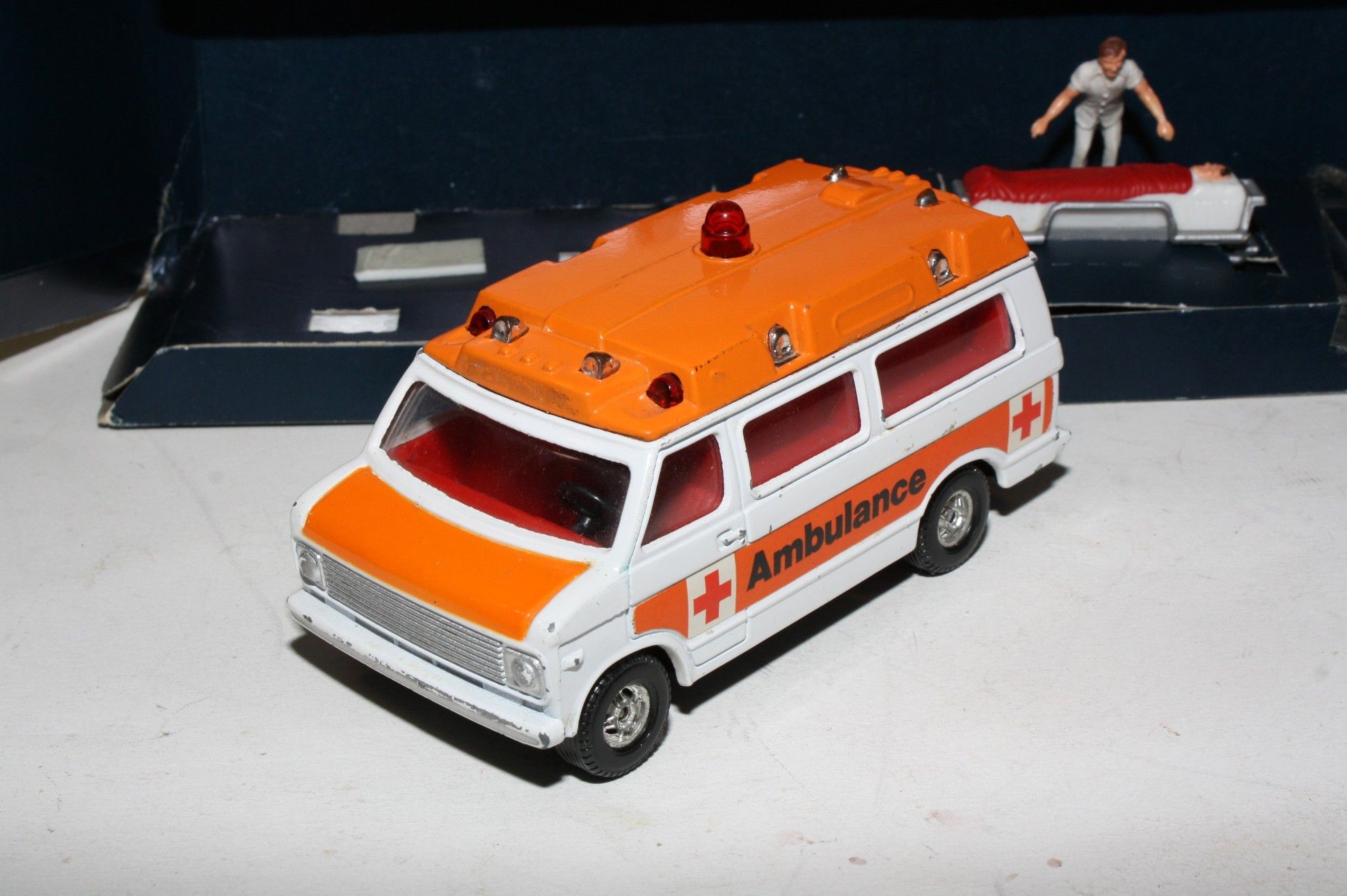 Corgi 405 Chevrolet Superior 61 Ambulance, VGC in Original Box | DB ...