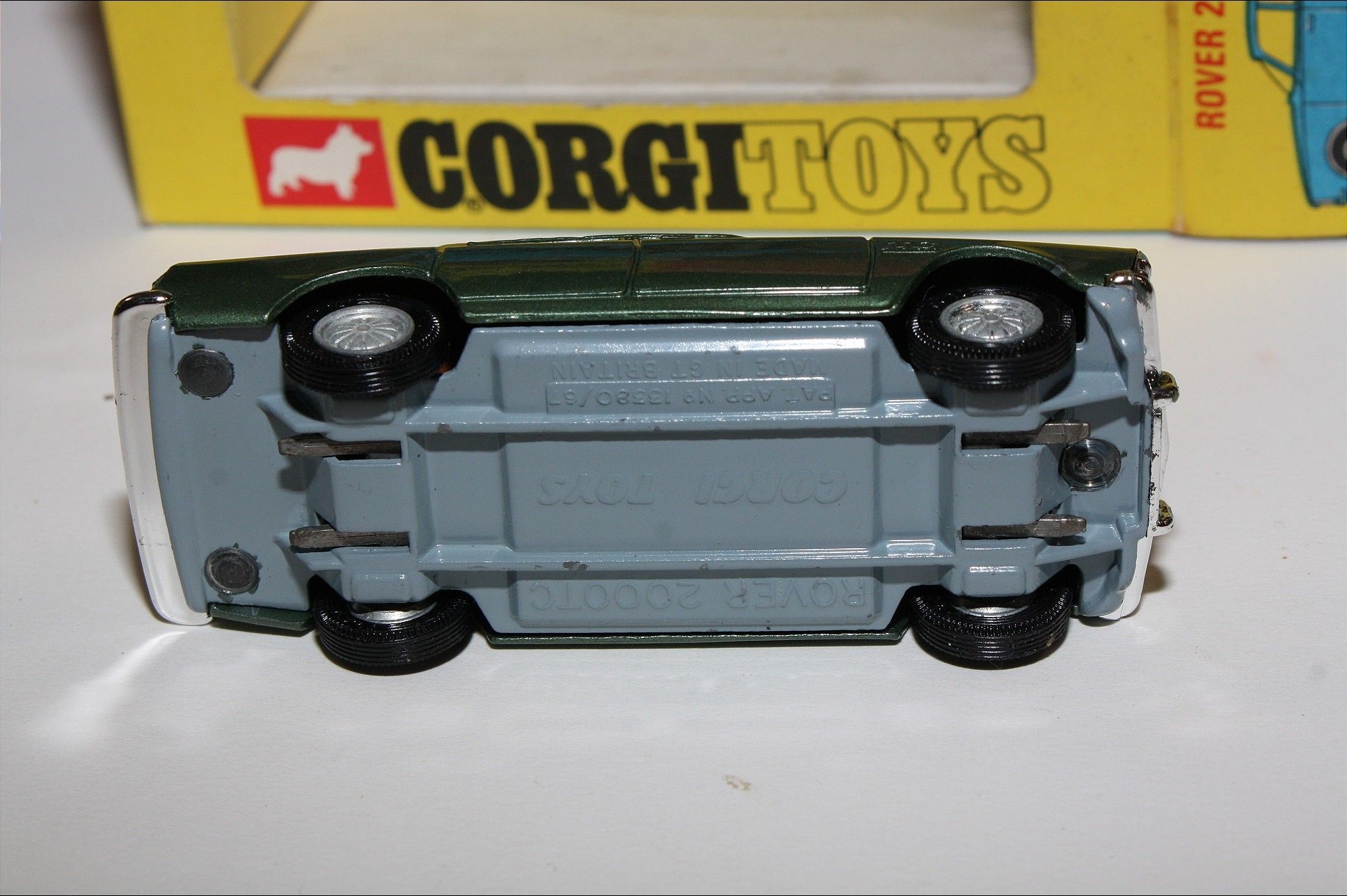 Corgi 275 Rover 2000 TC, Mint inGood Original Box | DB Collectables