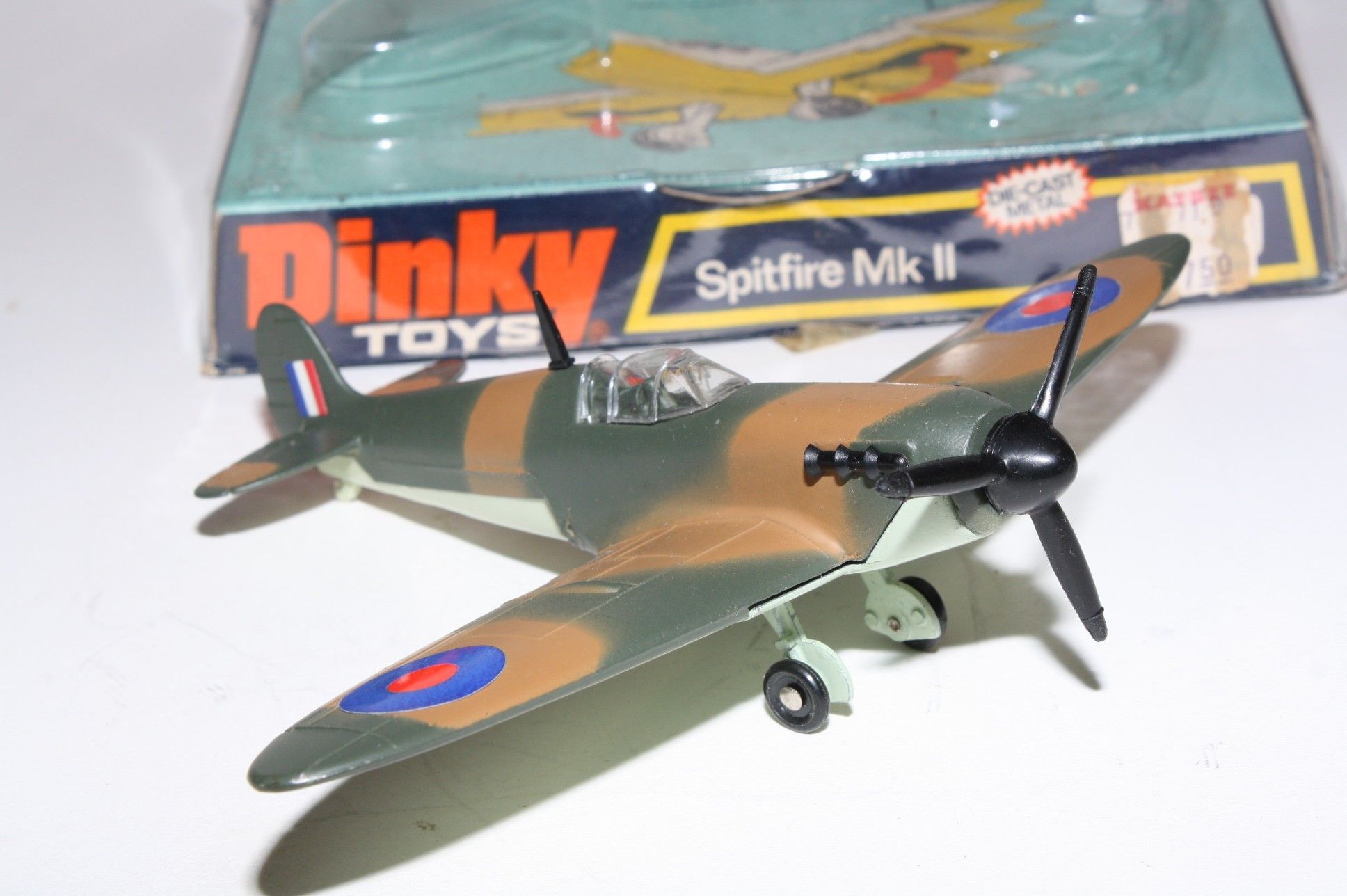 Dinky 719 Spitfire MkII, NM in Original Bubble Pack | DB Collectables