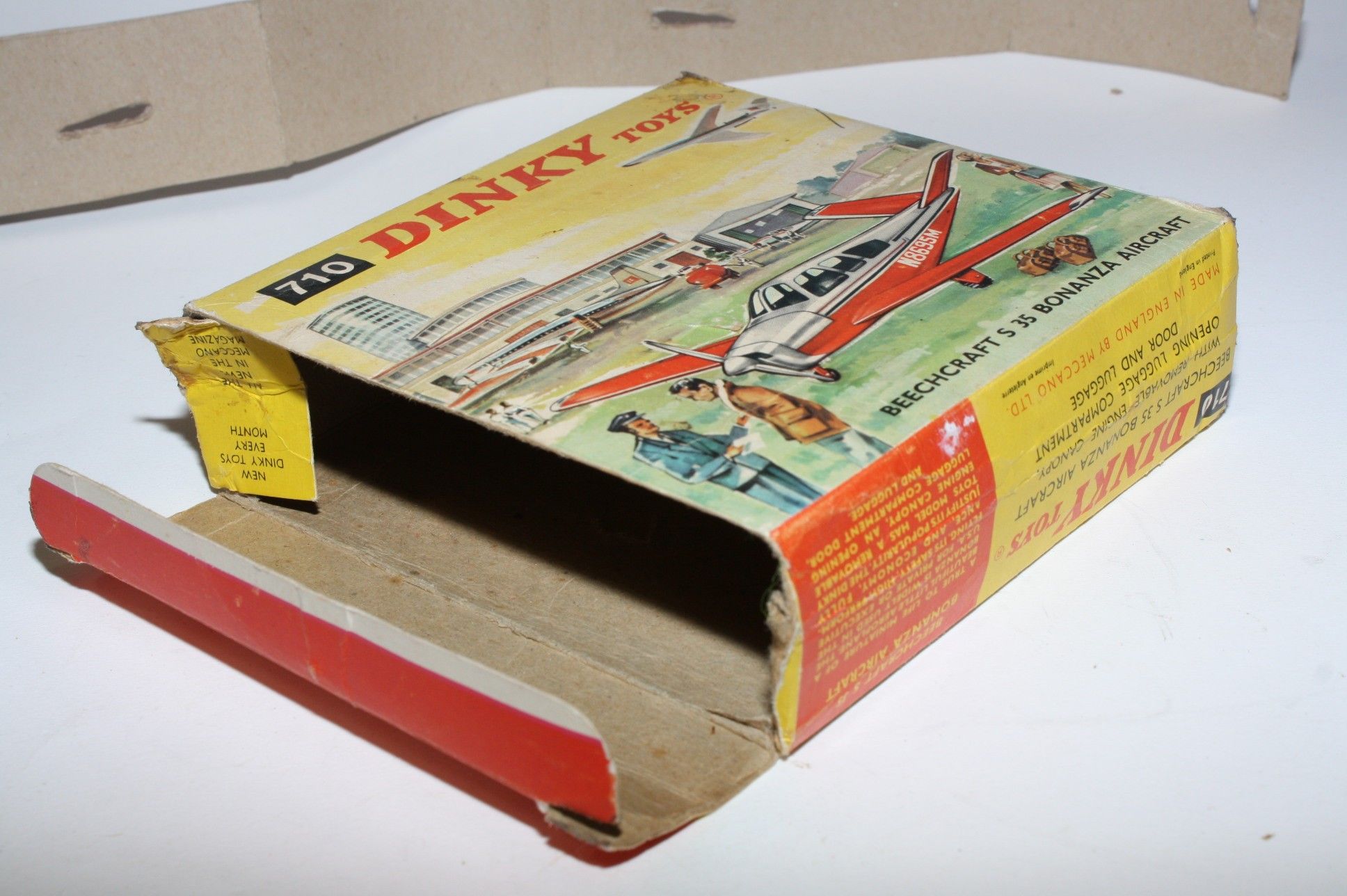 Dinky 710 Beechcraft S.35 Bonanza, VNM in Original Box | DB Collectables