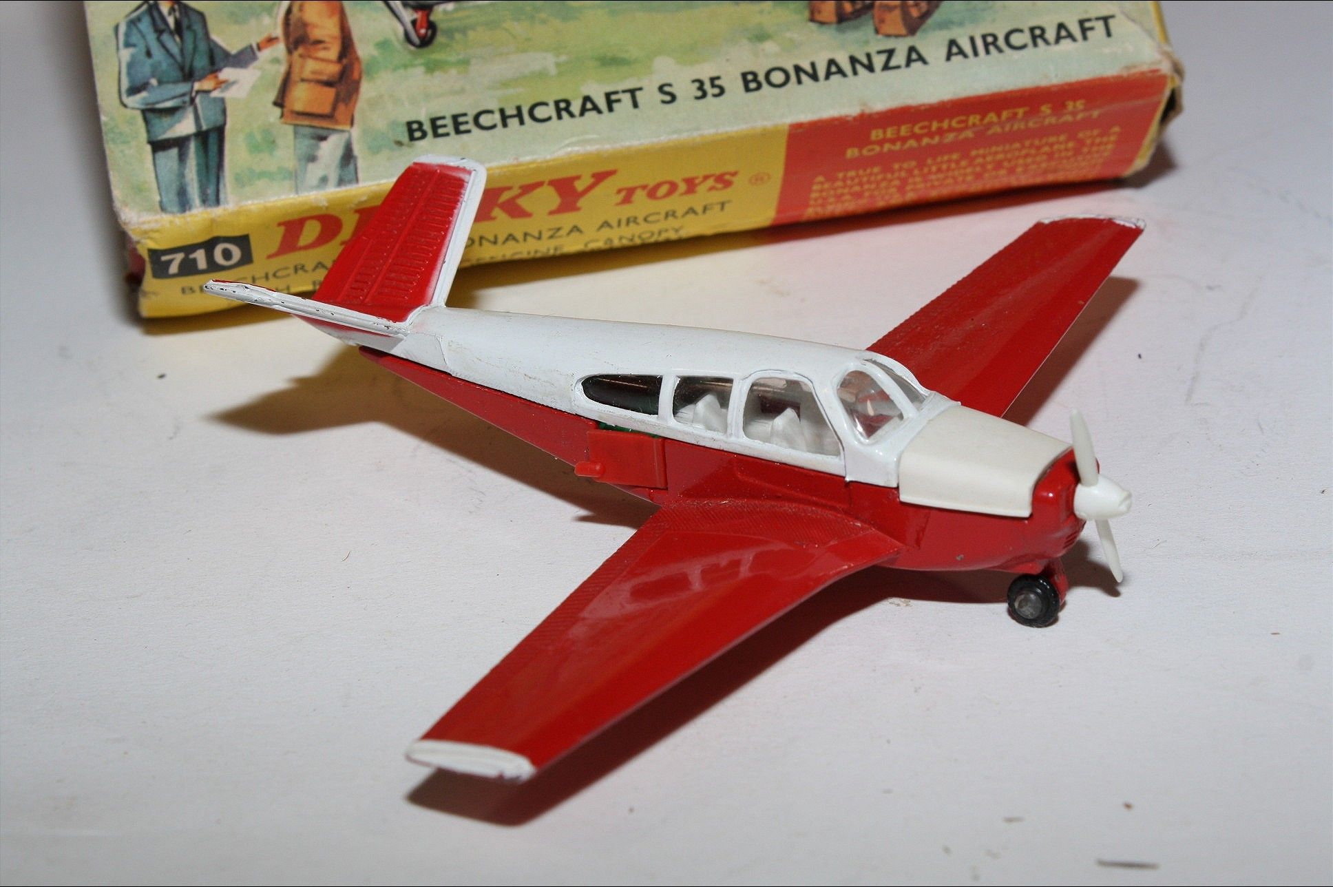 Dinky 710 Beechcraft S.35 Bonanza, VNM in Original Box | DB Collectables