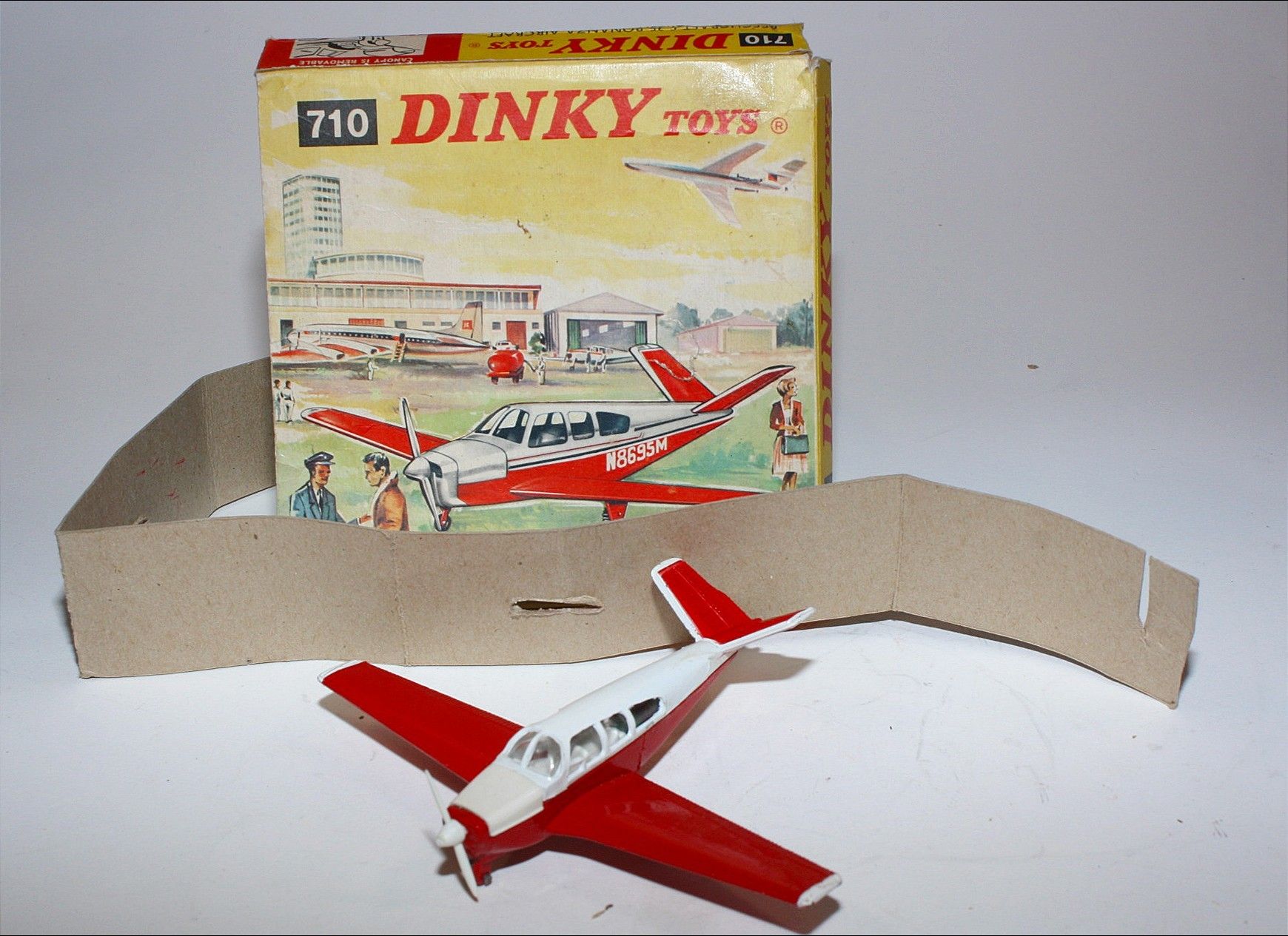 Dinky 710 Beechcraft S.35 Bonanza, VNM in Original Box | DB Collectables