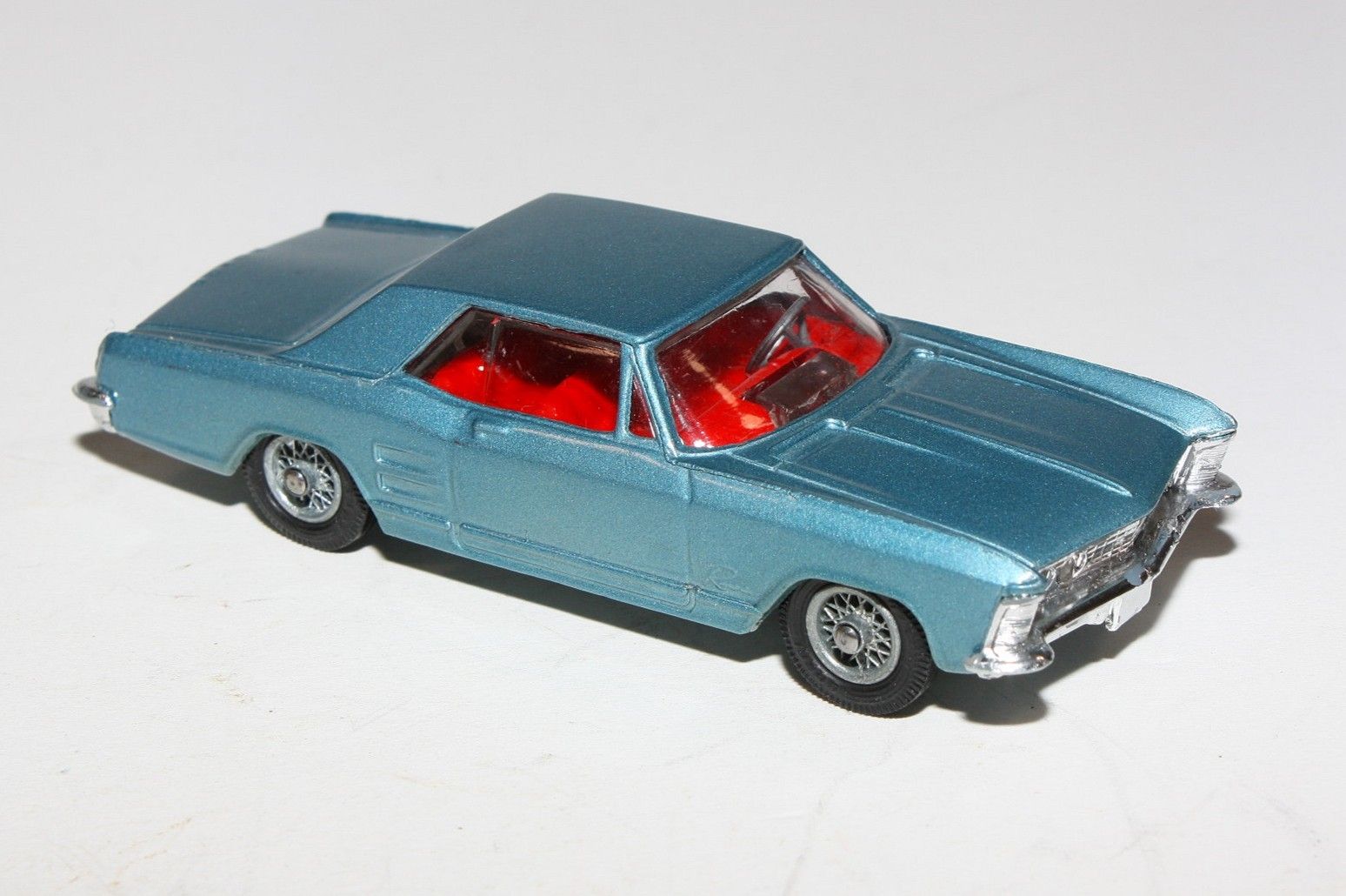 Corgi 245 Buick Riviera, Mint Condition | DB Collectables