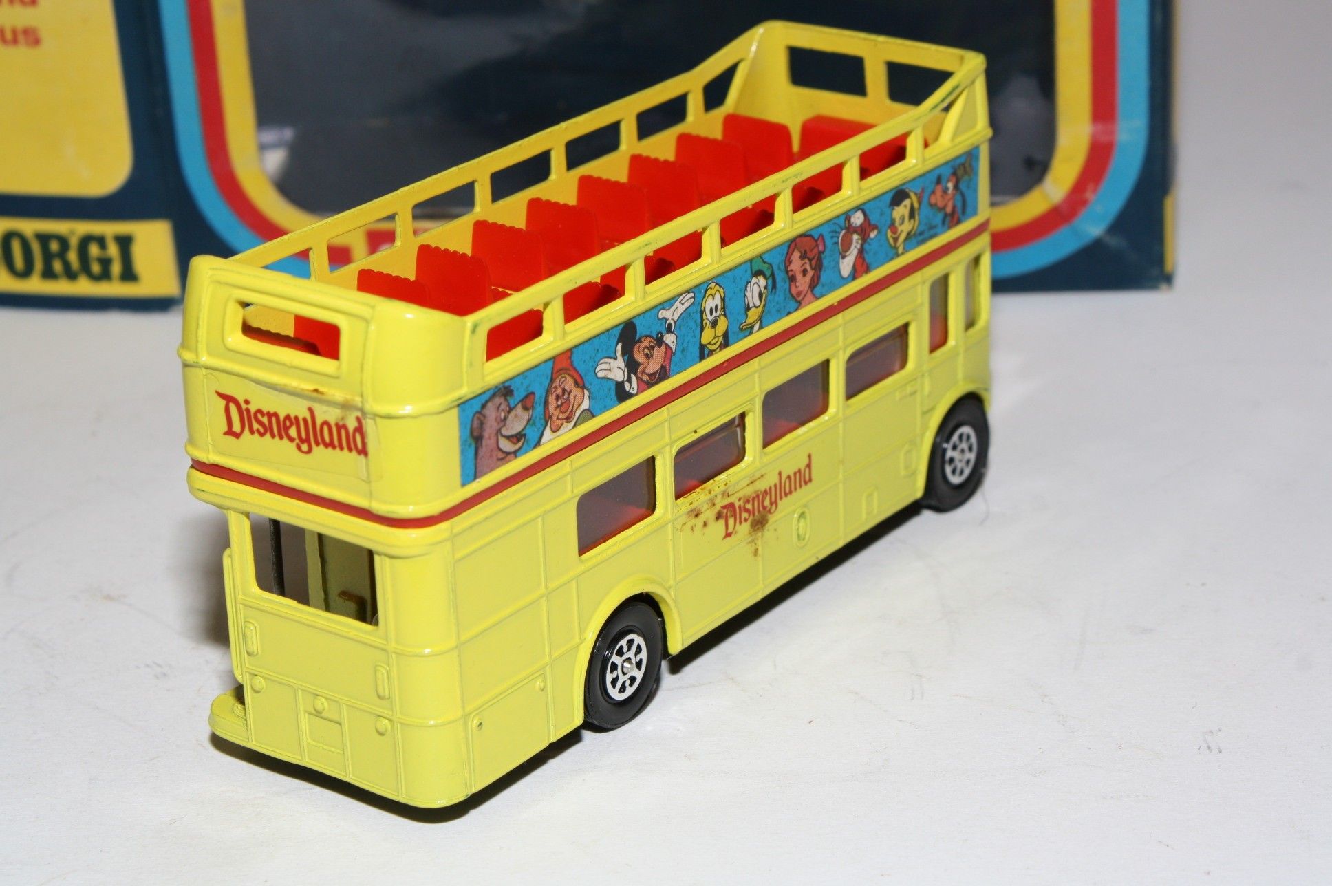 Corgi 470 Disneyland Bus, Mint in Original Box | DB Collectables