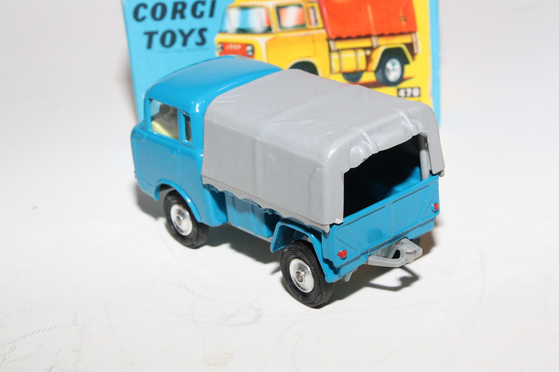 Corgi 470 Forward Control Jeep, Mint in VNM Original Box | DB Collectables