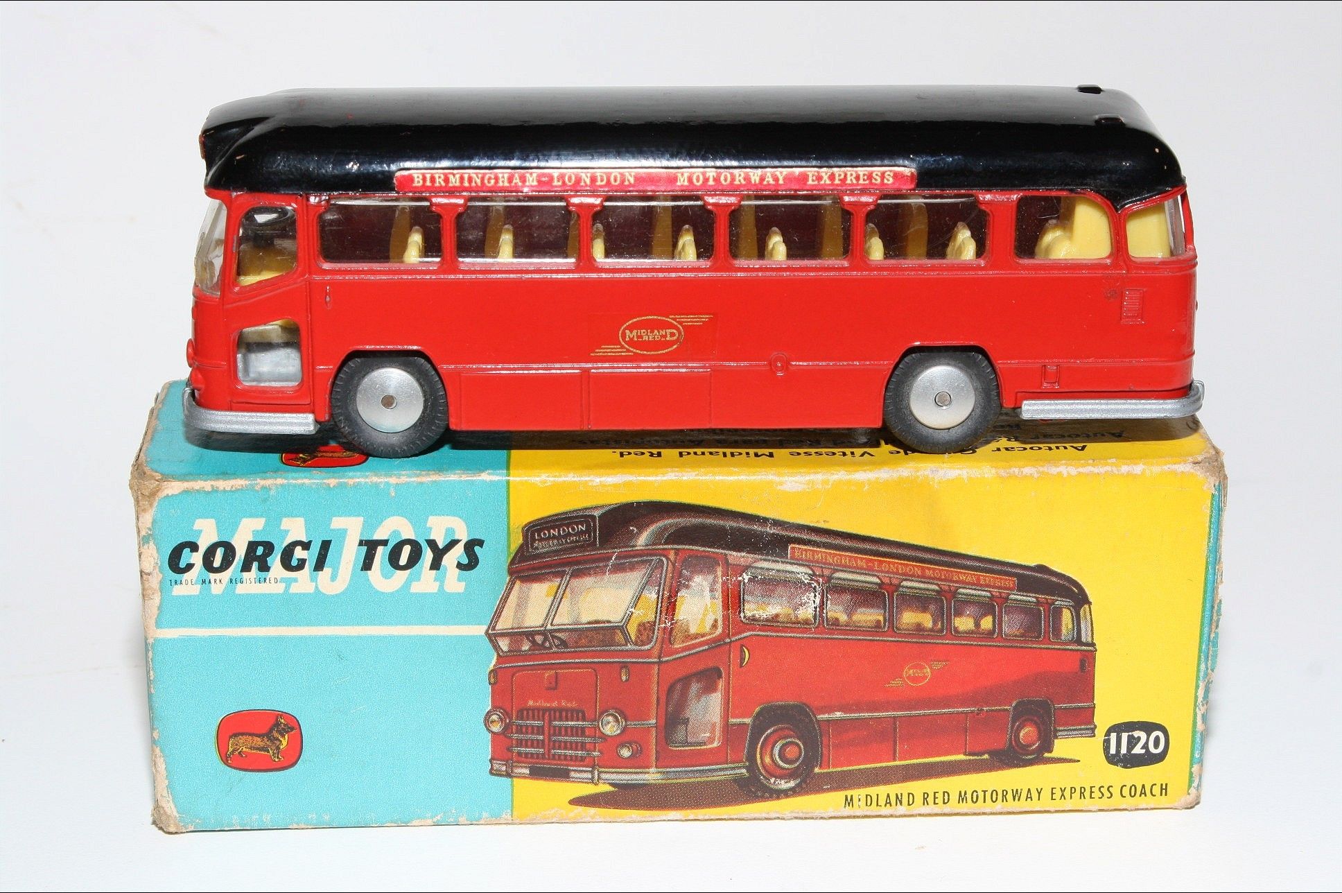 Corgi 1120 Midland Red Coach,Excellent in Original Box | DB Collectables