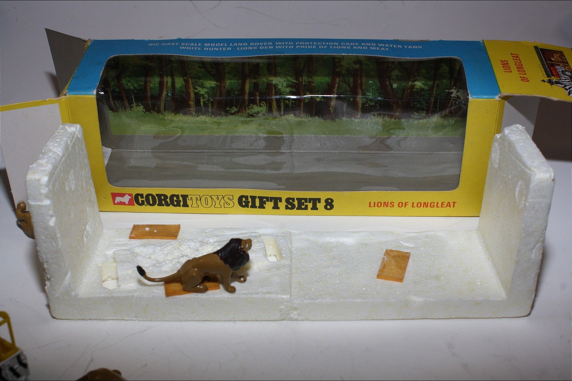 Corgi Toys Gift Set 8 Lions of Longleat, Mint in Excellent Original Box ...