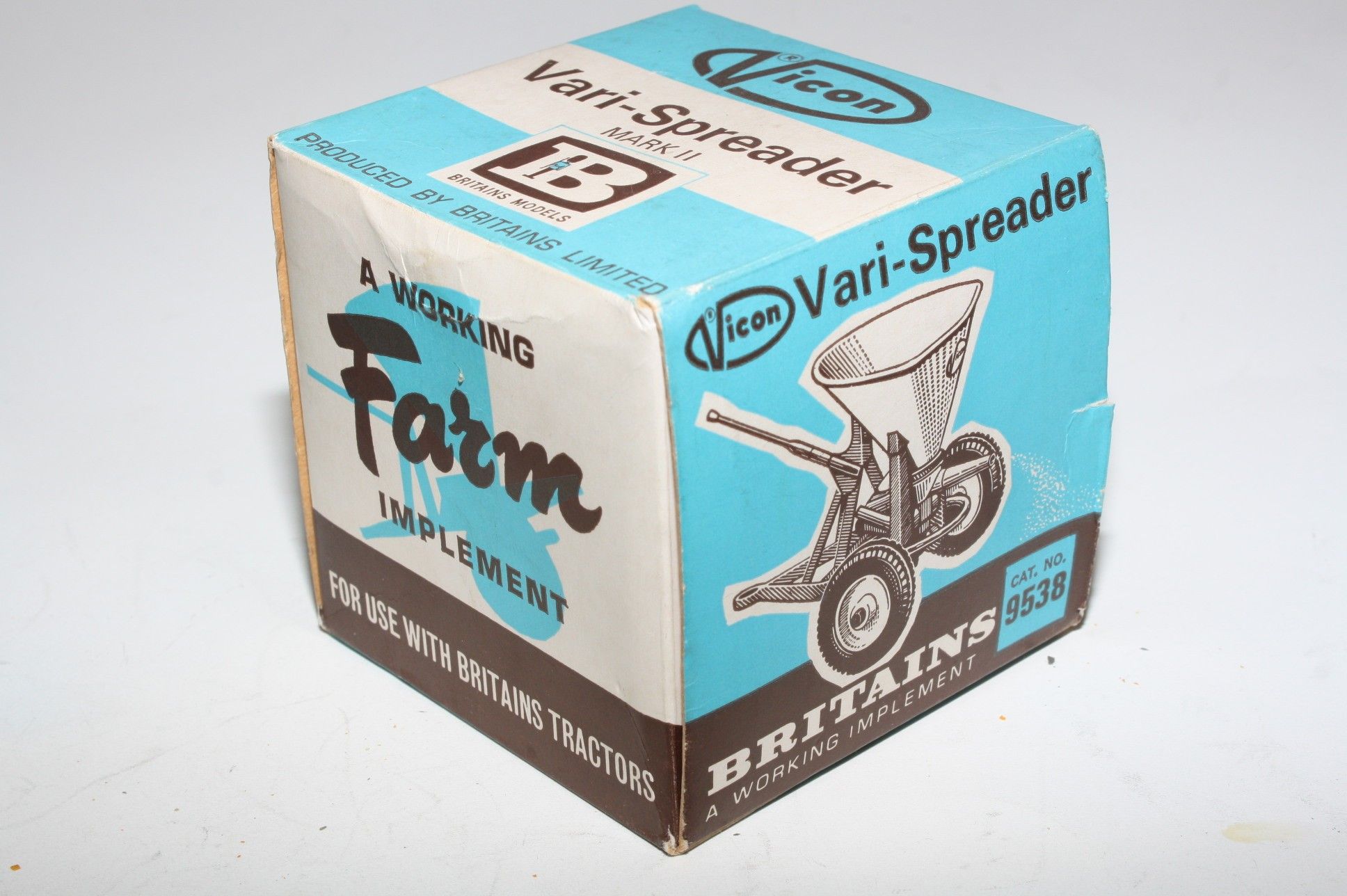 Britains 9538 Vicon Vari-Spreader, Mint in Good Original Early Box | DB ...