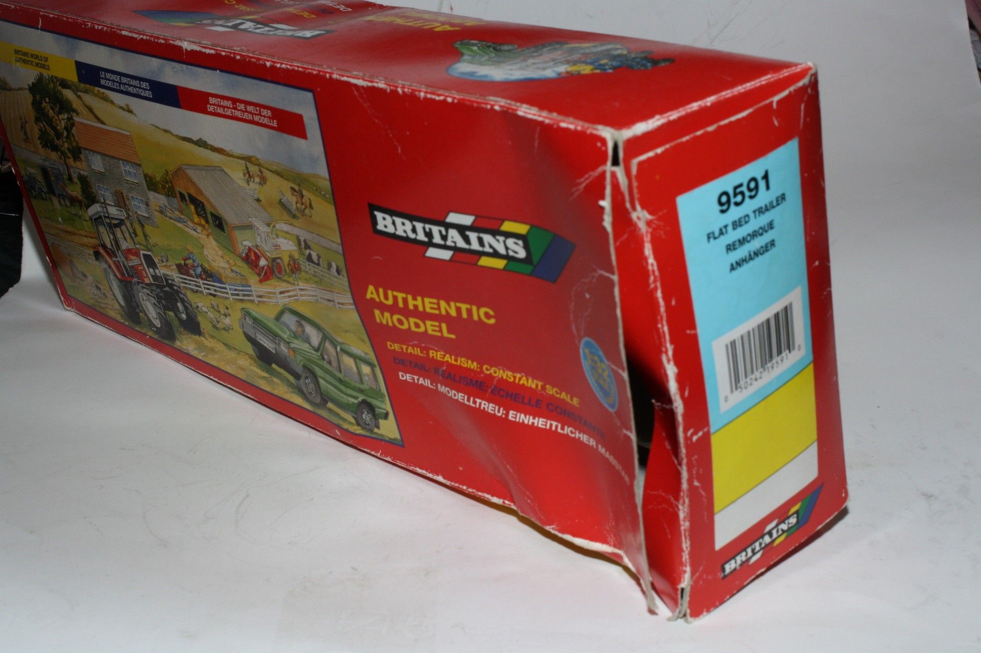 BRITAINS NO. 9591 FLAT BED TRAILER, Mint in Original Box | DB Collectables