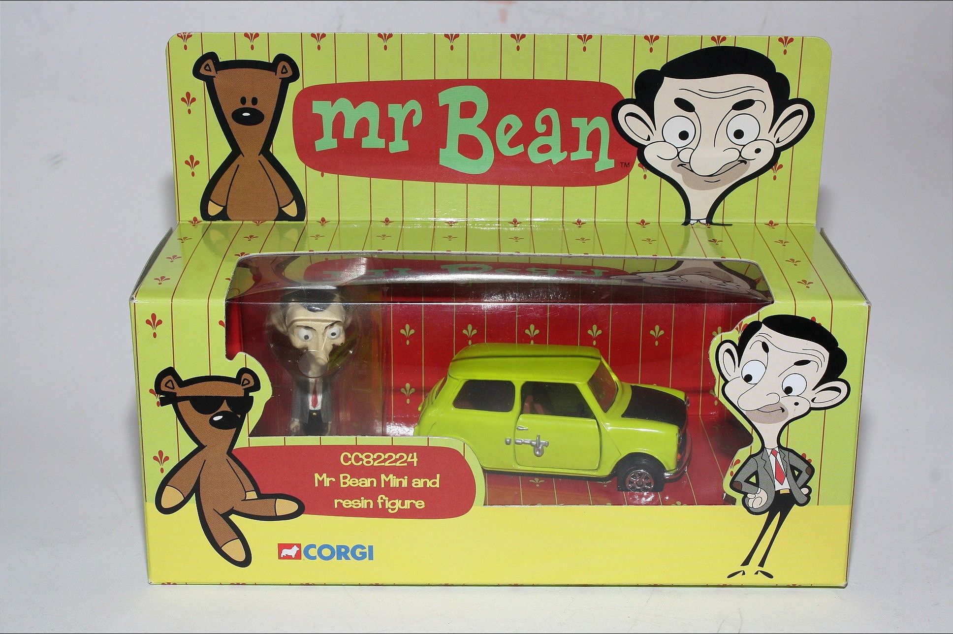 Corgi CC82224 Mr Bean & Resin Figure. MIB | DB Collectables