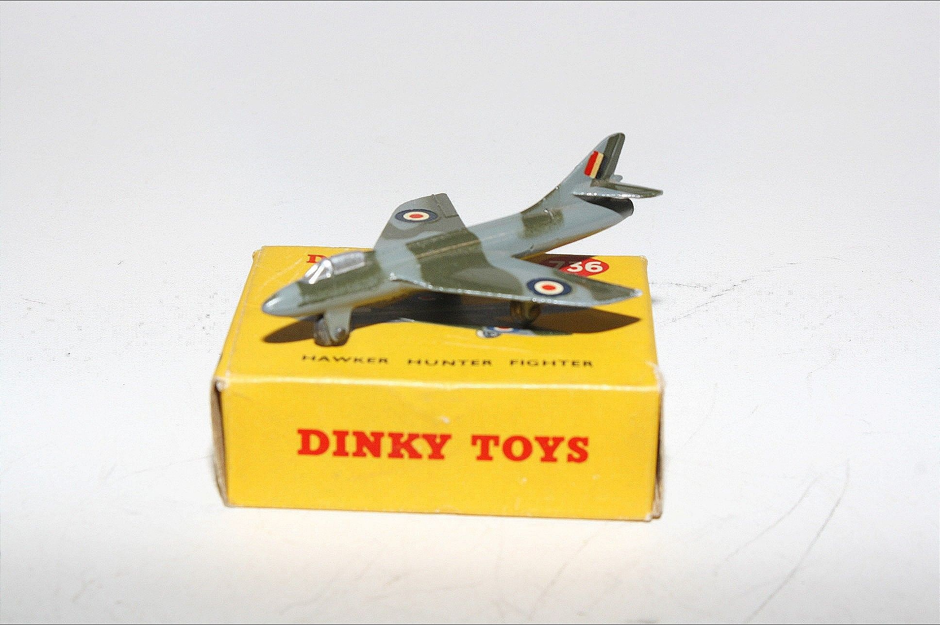 Dinky 736 Hawker Hunter Fighter, Mint in Good Original Box | DB ...