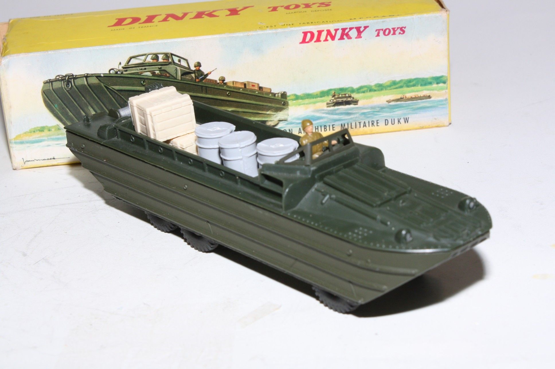 Dinky France 825 DUKW Amphibian, Mint in Original Box | DB Collectables
